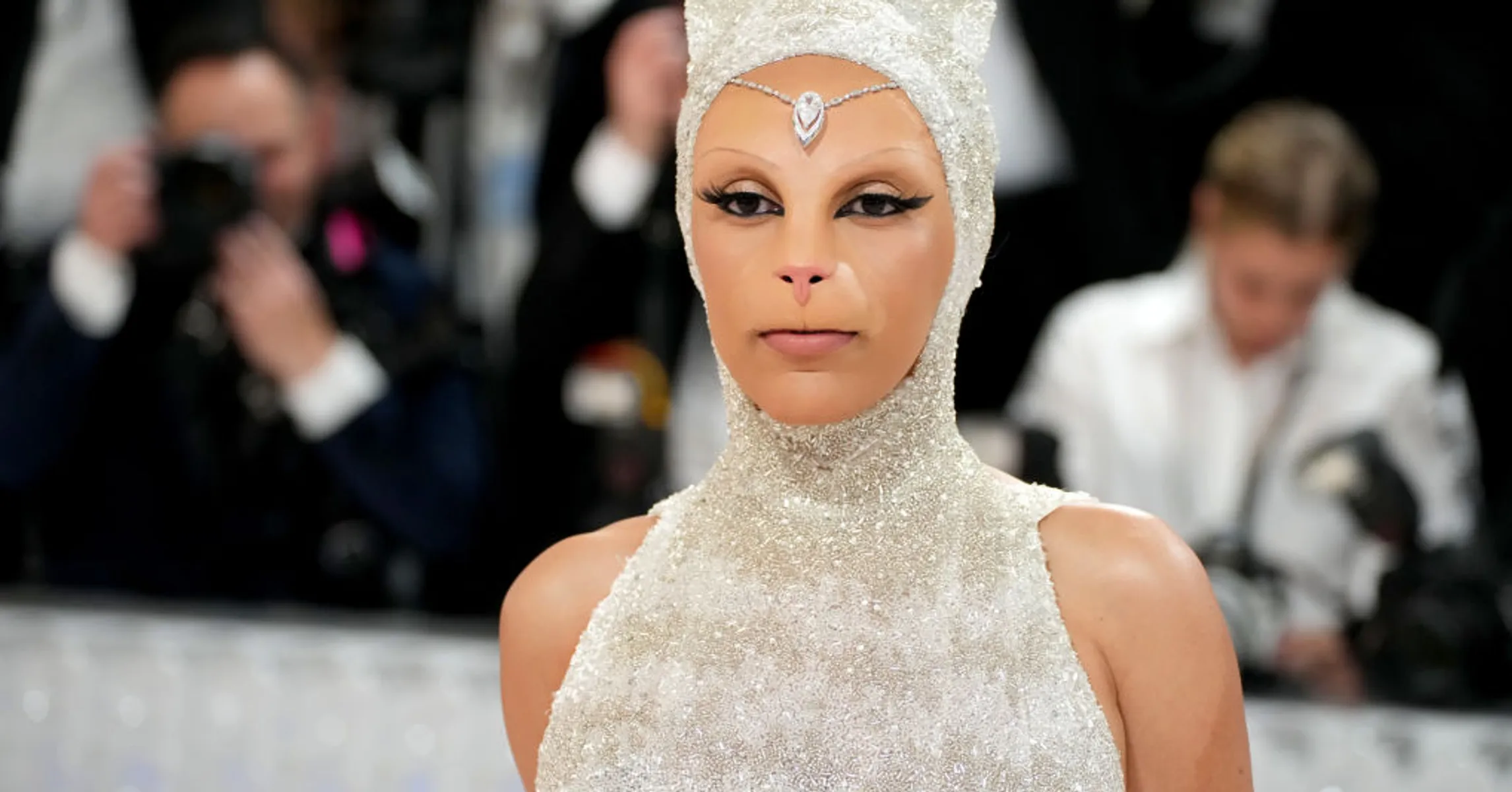 Doja Cat Shares "Scarlet" Tracklist, Album Has "No Features"