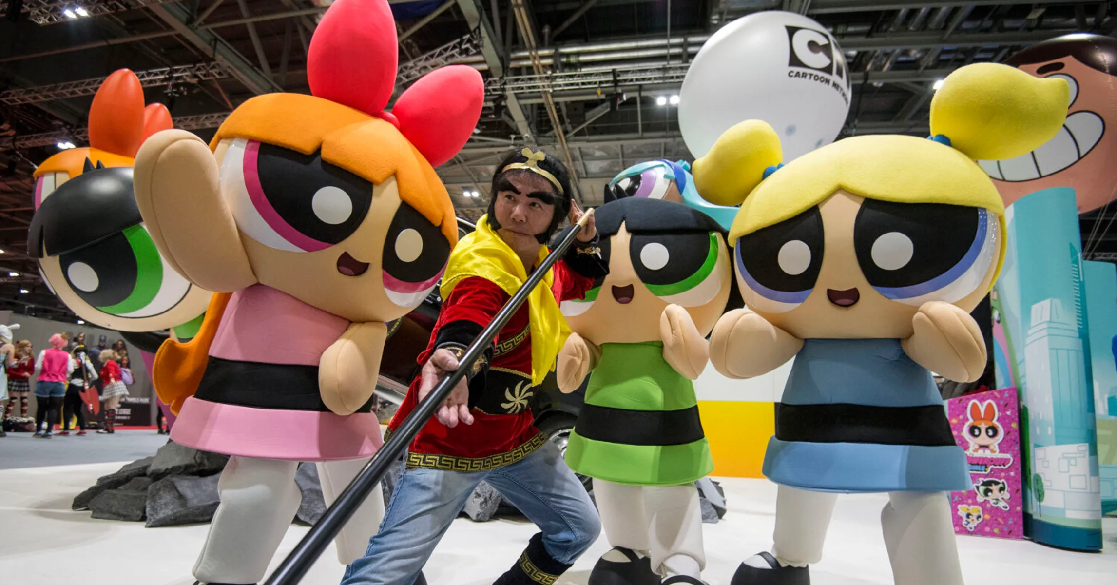 Nike SB Dunk Low x The Powerpuff Girls “Buttercup” Close Photos