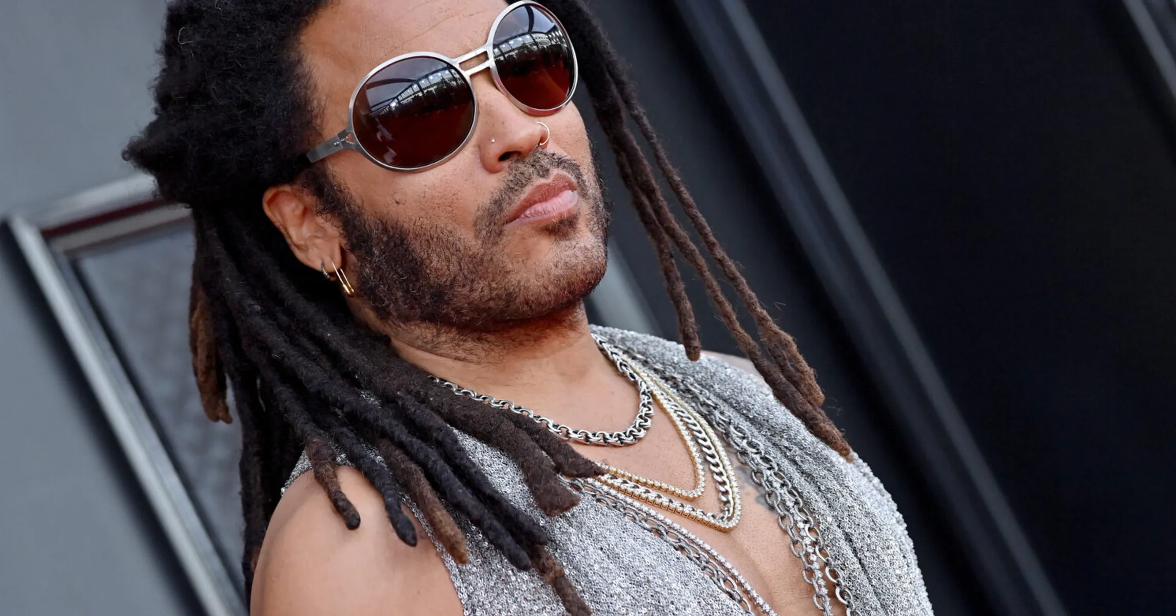 Lenny Kravitz's Viral Big Scarf Returns In His Debut First Day Of Fall ...