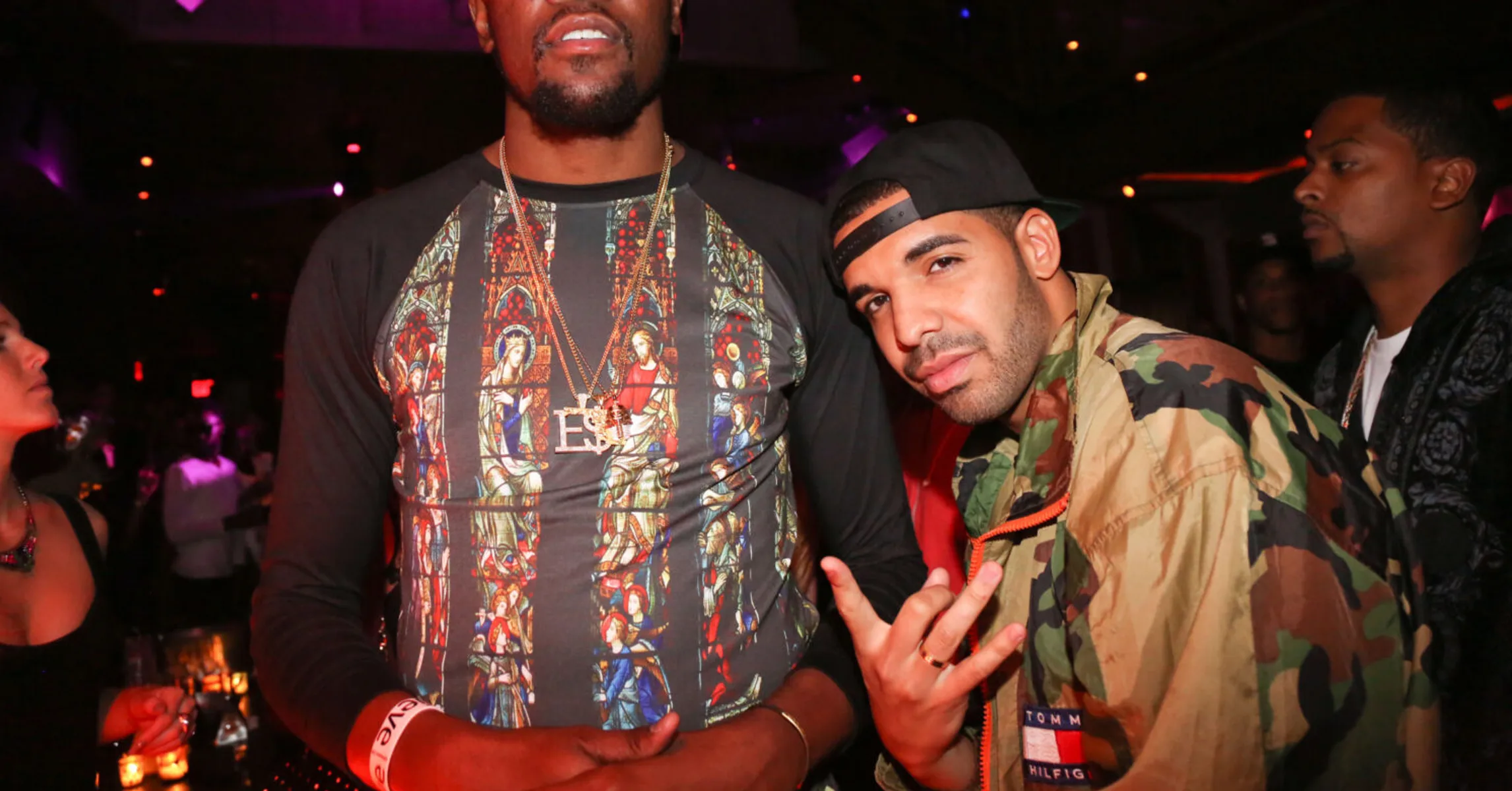 Kevin Durant Walks Out With Drake During Concert In Texas: Watch