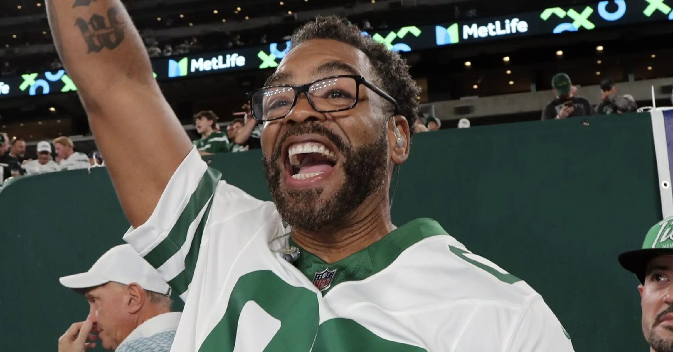 Method Man Shares Wild Shrooms Story With Tupac, Diddy & More: Watch