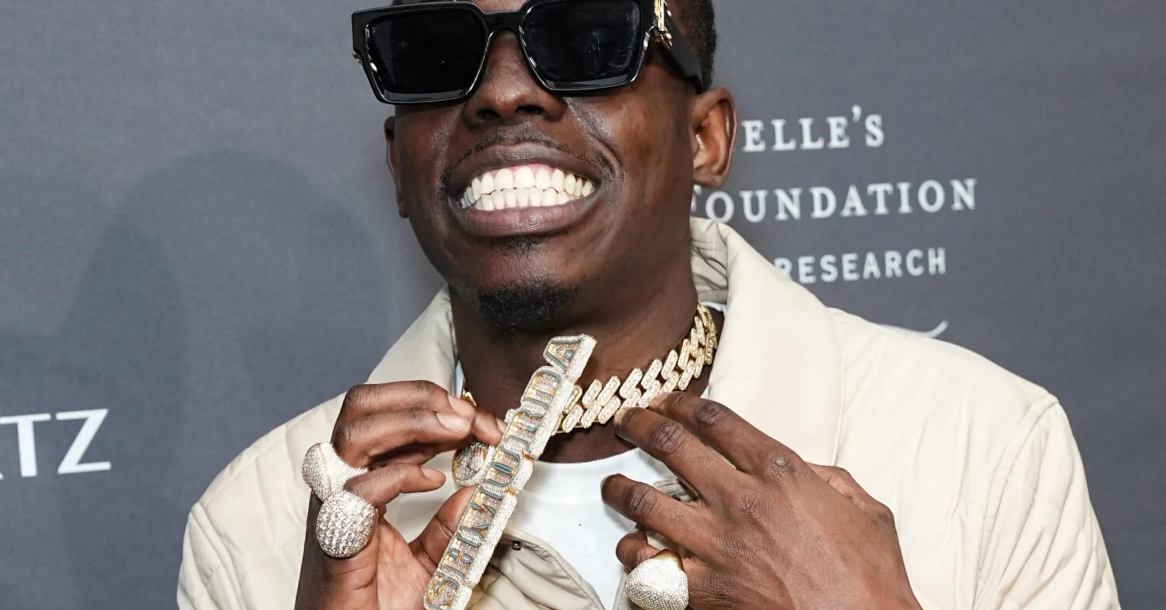 DJ Akademiks Waited 10 Hours & Slept In The Studio For Bobby Shmurda ...