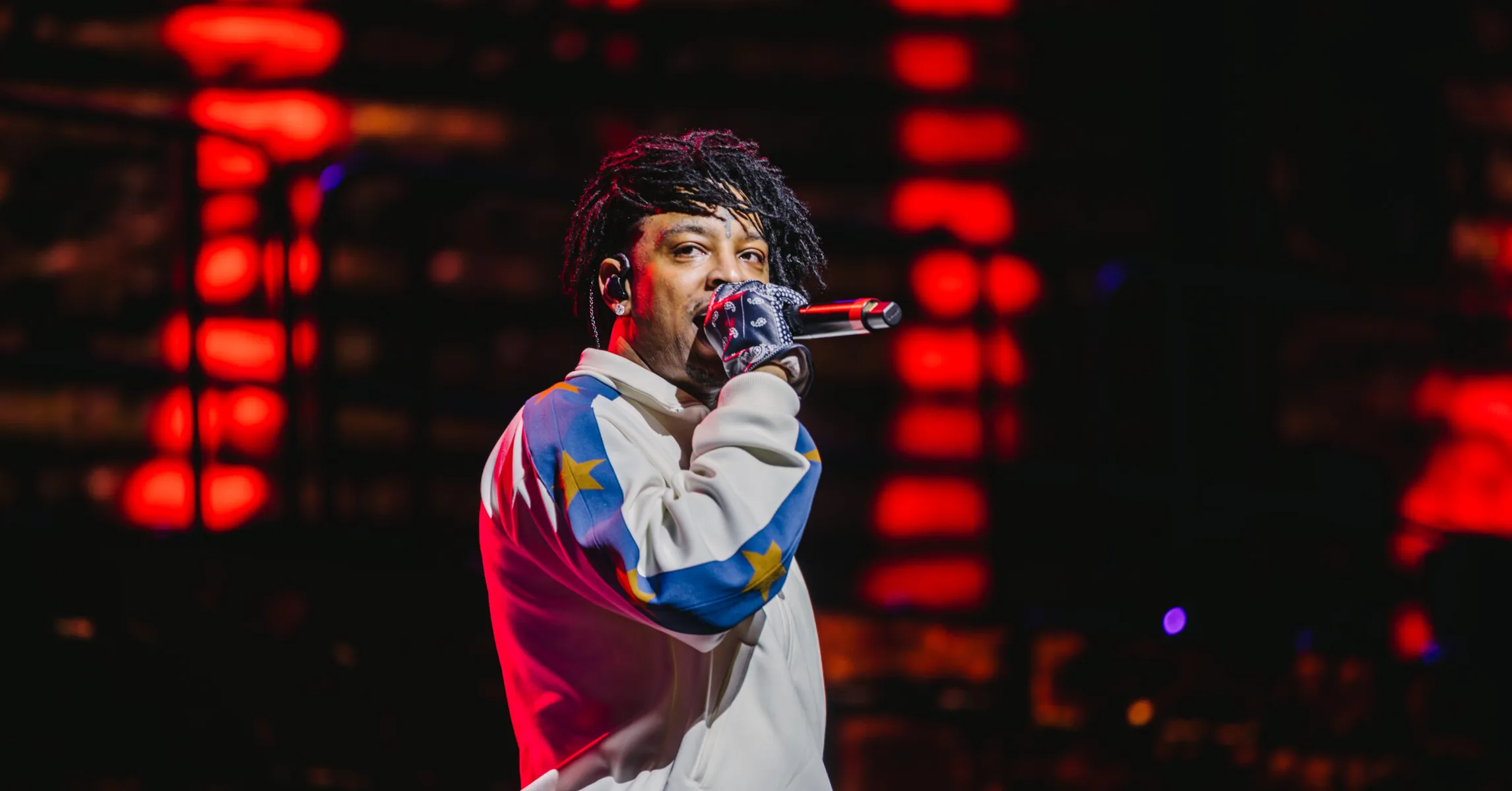 21 Savage Explains That He's Sick Of The "Rich Flex" Drake Meme