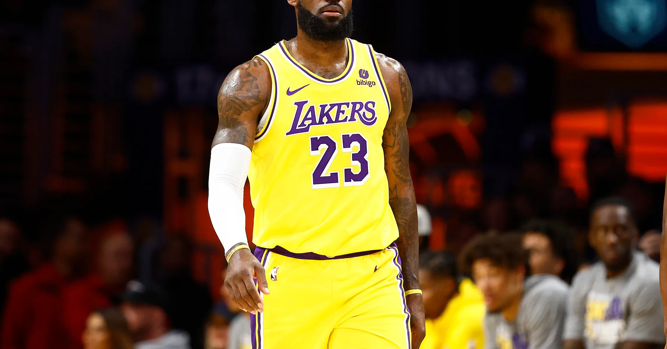 Nike LeBron 21 UCONN "Home" PE First Look