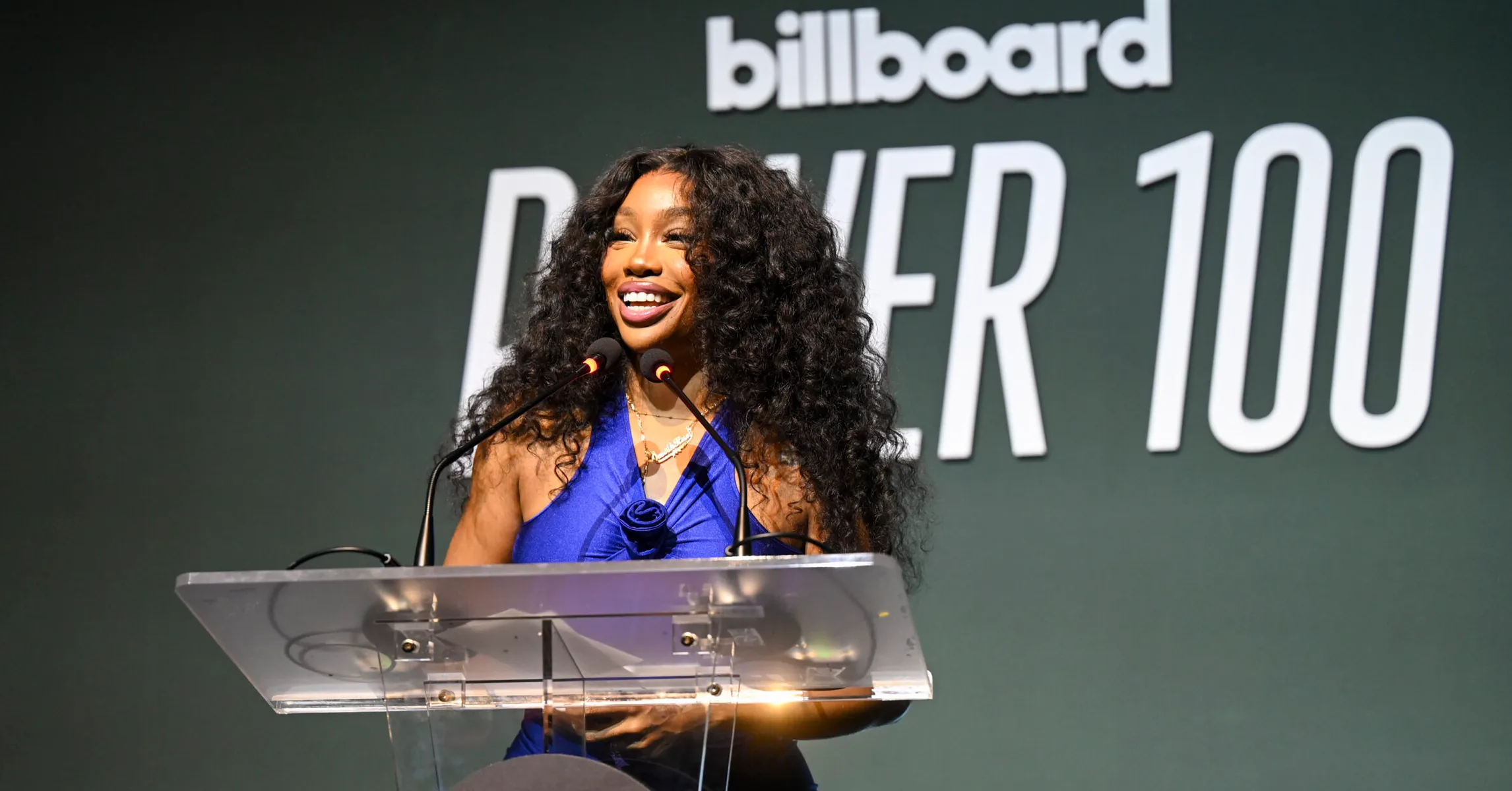 SZA Visits Sesame Street, Shares Clip With Elmo & Old Tweet About ...