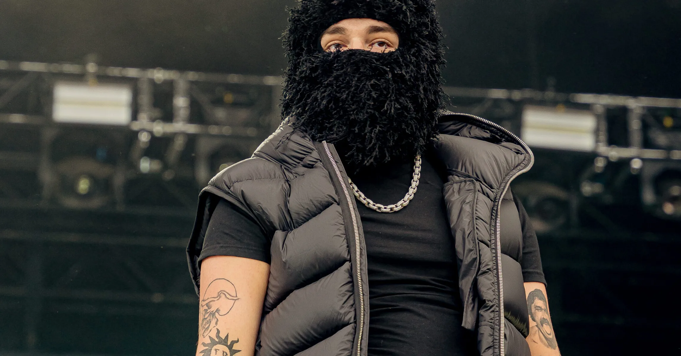 Yeat Raves In Outer Space In New Visual For "Breathe"