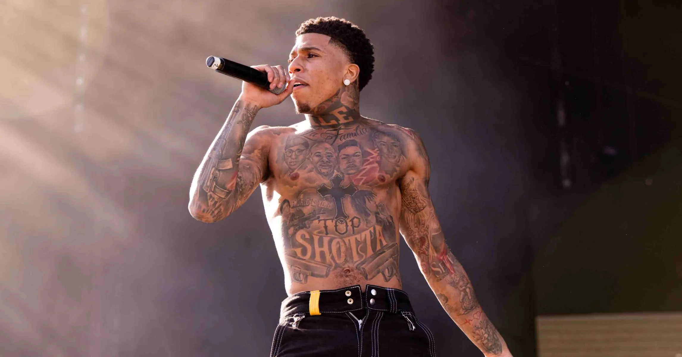 NLE Choppa Shows Off The Bras He's Collected On Tour