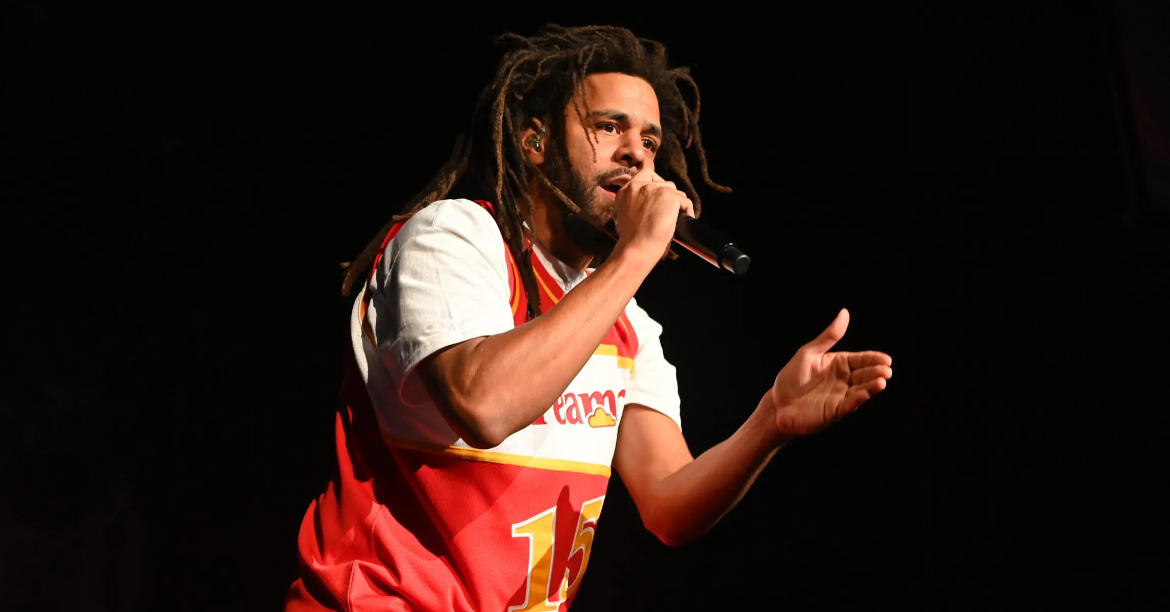 J Cole Fan Goes Viral With Ridiculous Kendrick Lamar Apology Theory