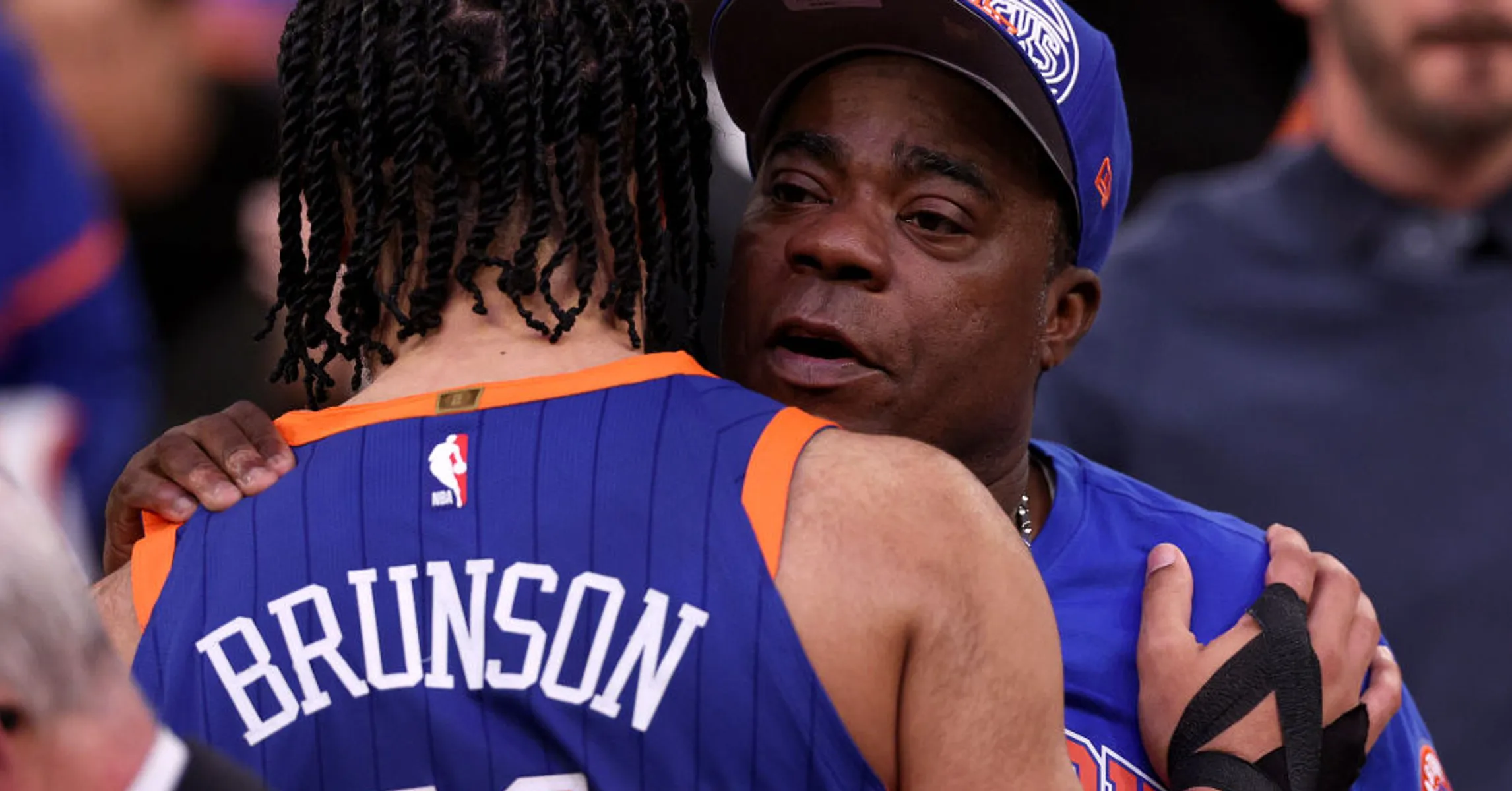 Tracy Morgan Gives Tyrese Maxey The Middle Finger As He Torches Knicks