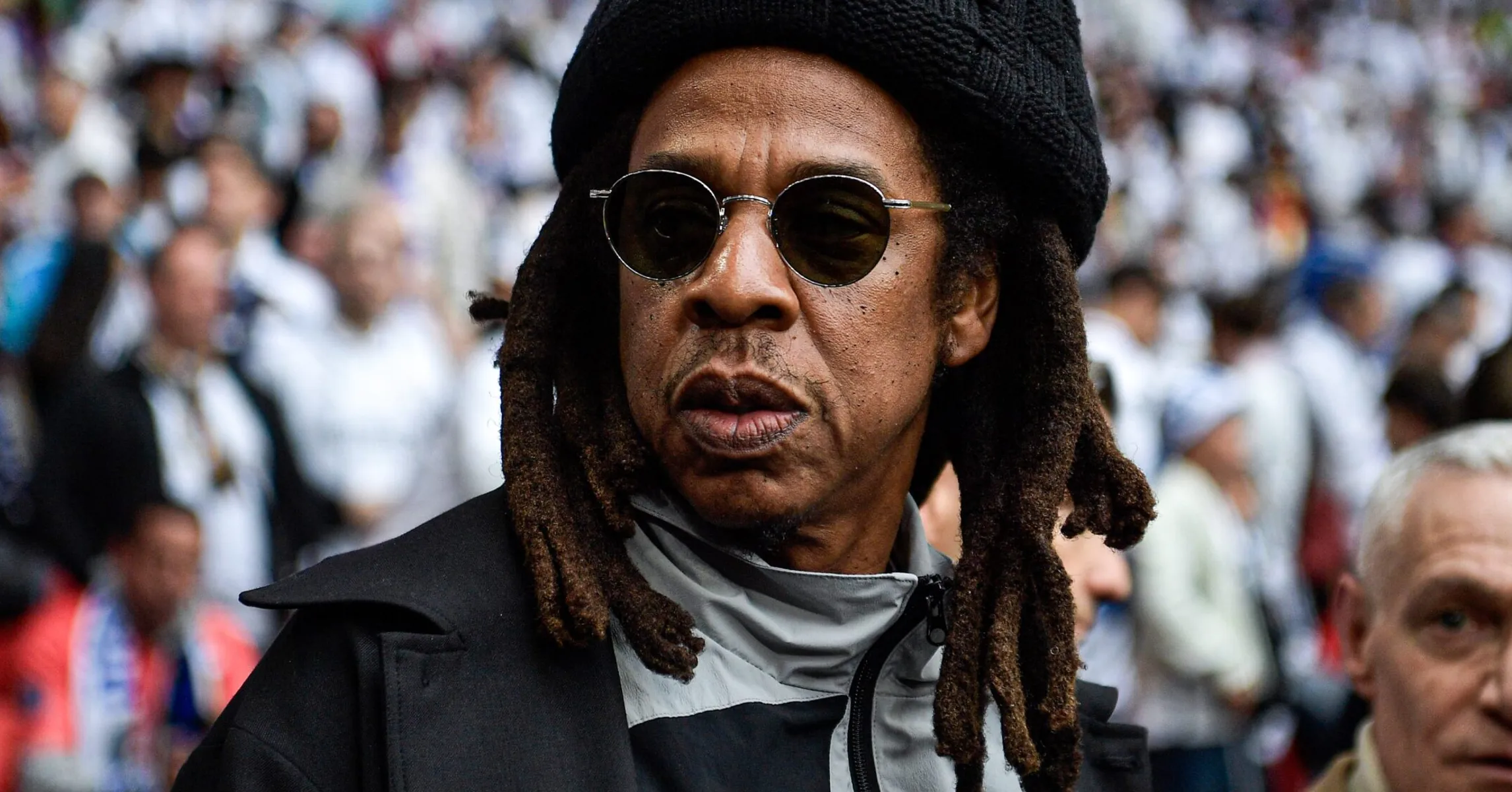 Jay-Z Turned His Back On Beanie Sigel Amid Attempted Murder Trial ...