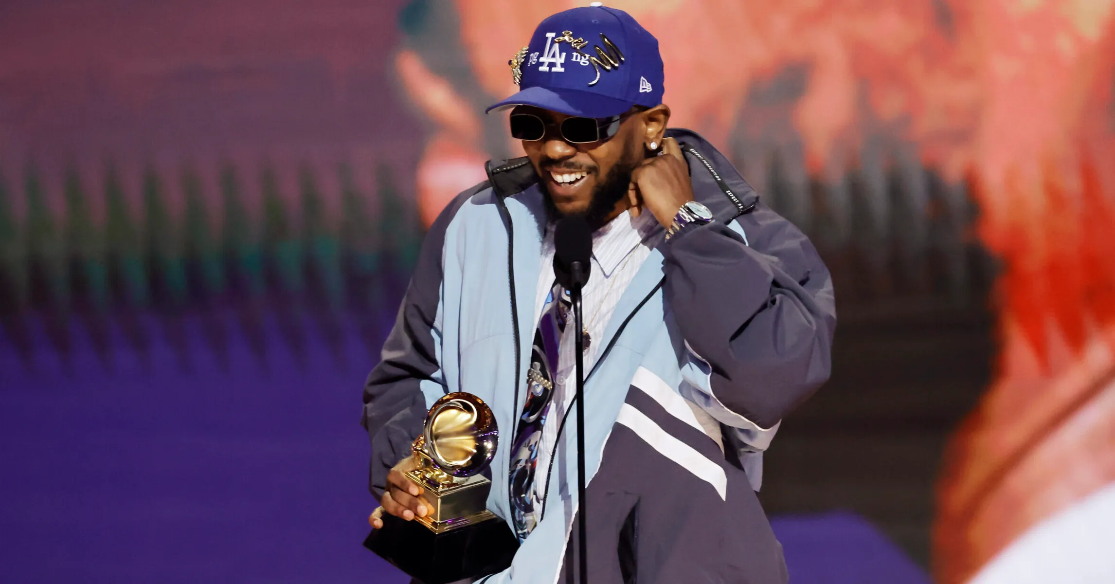 Kendrick Lamar & His Security Arrive At Compton City Hall For "Not Like ...