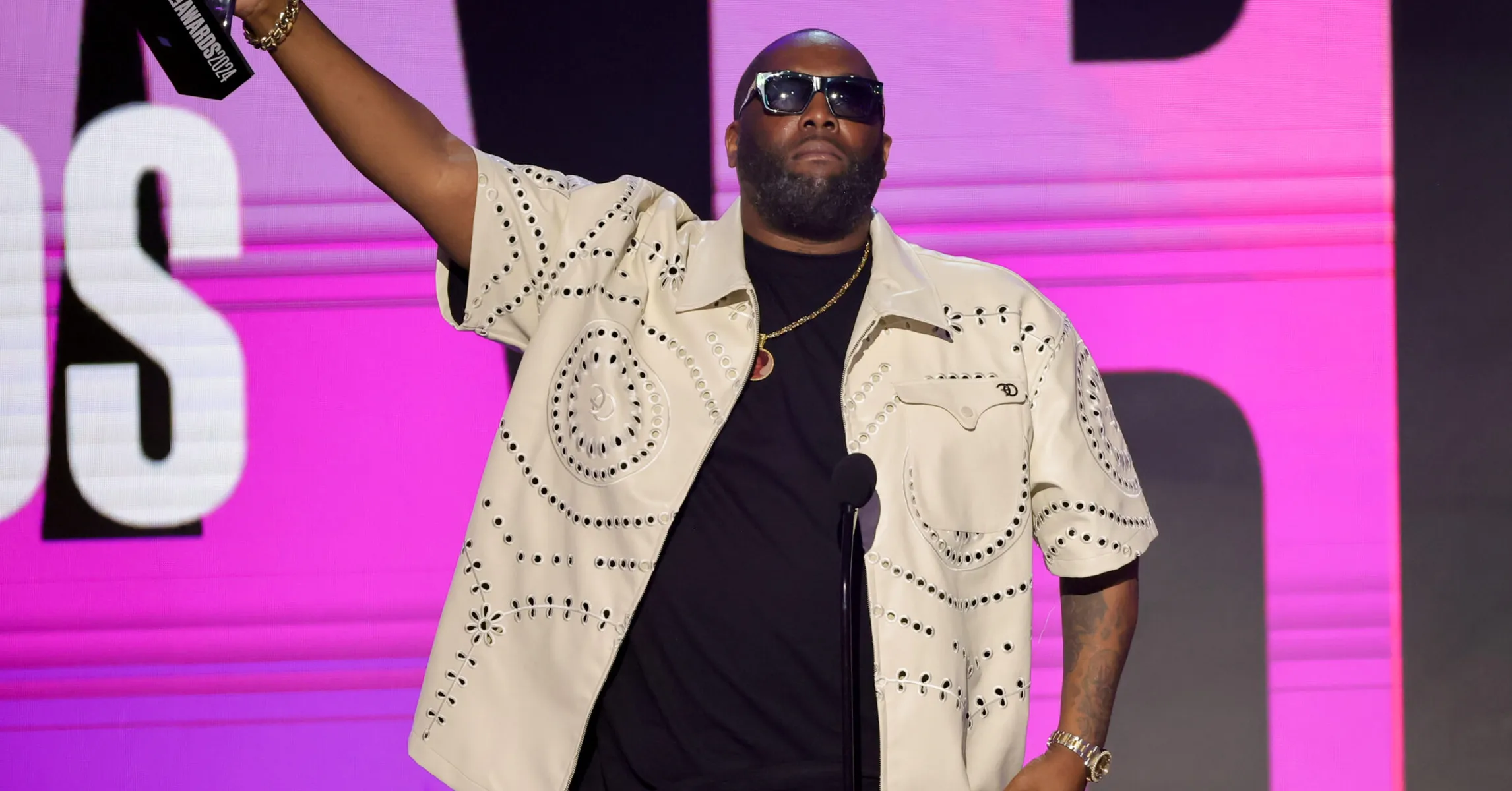 Eminem & Killer Mike Show Off Their Pens On Our New "Fire Emoji ...