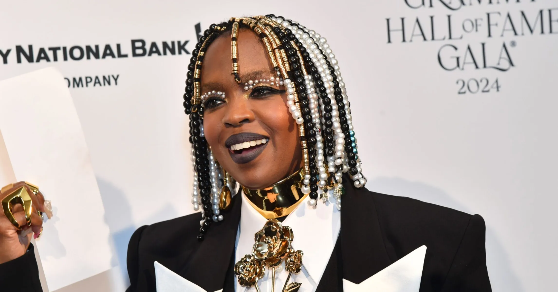 Lauryn Hill Wows Fans With Performance Of Bob Marley's "Turn Your ...
