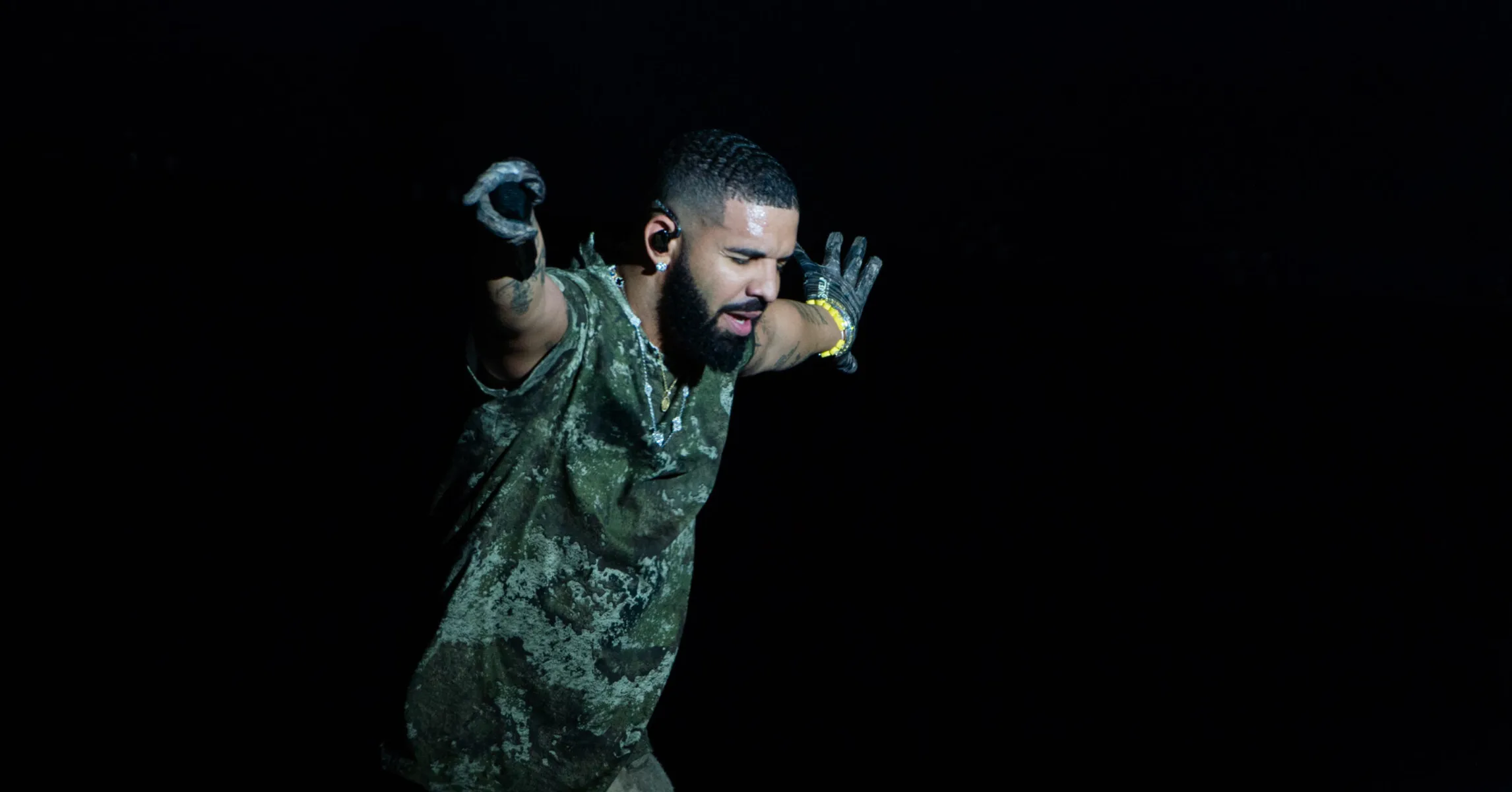 Drake Pops Out For "Supersoak" Music Video In New Preview From DJ Akademiks