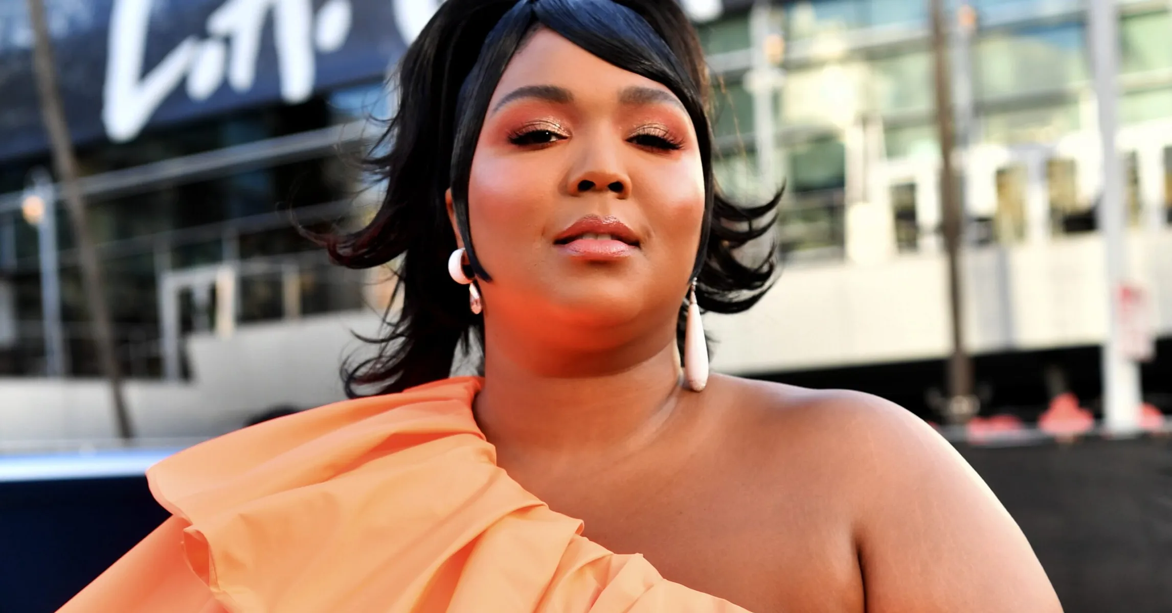 Lizzo’s Weight Loss Transformation Leads To Ozempic Rumors