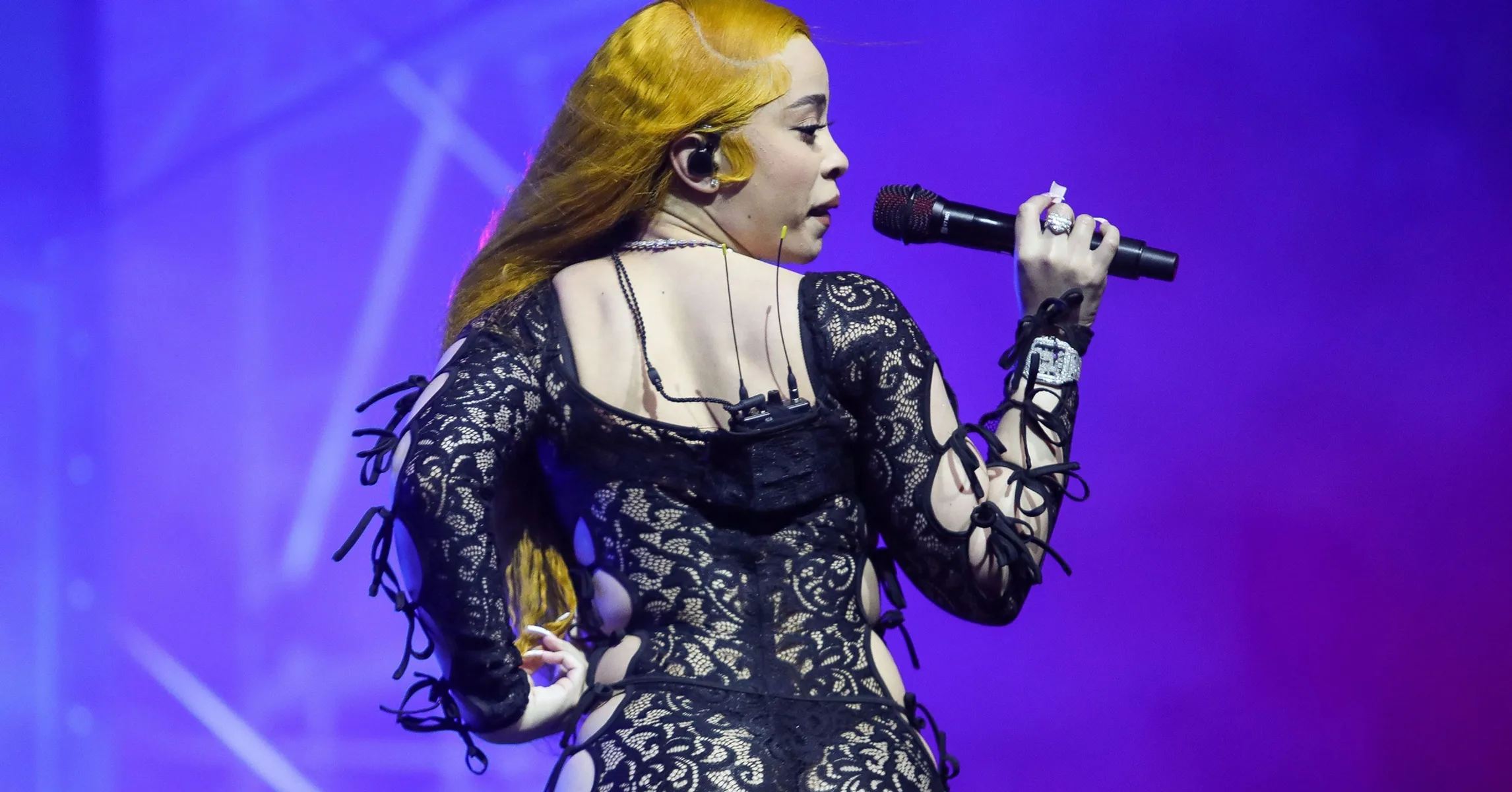 Ice Spice Tantalizes Fans With Thirst Traps From Dubai Vacation