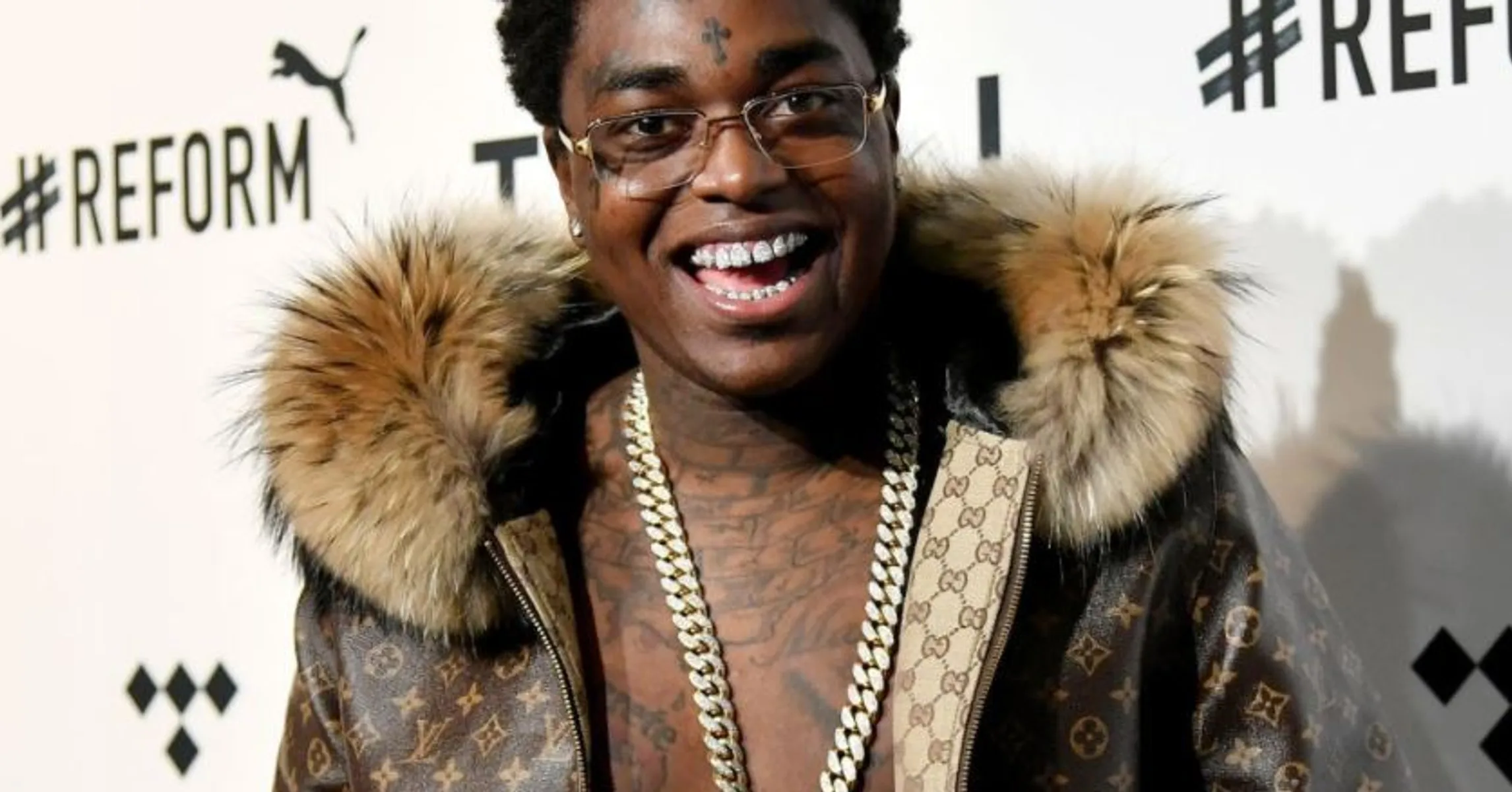 Kodak Black Gets Attorney's Name Tattooed On His Hand