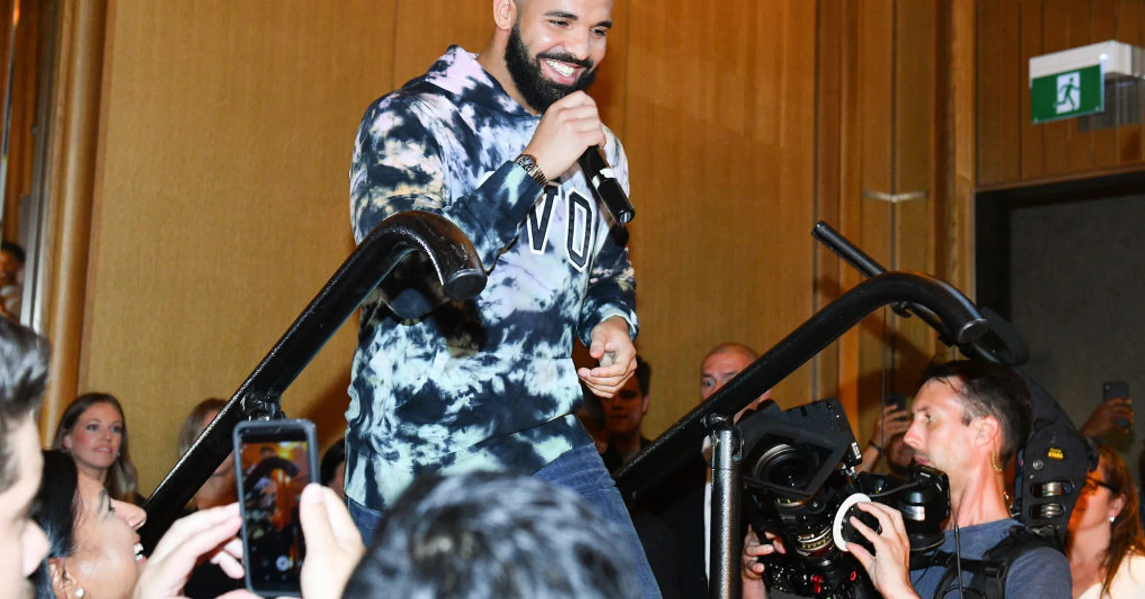 Drake Now Owns Same Rolls-Royce He Used To Rent To "Keep Up Appearances"