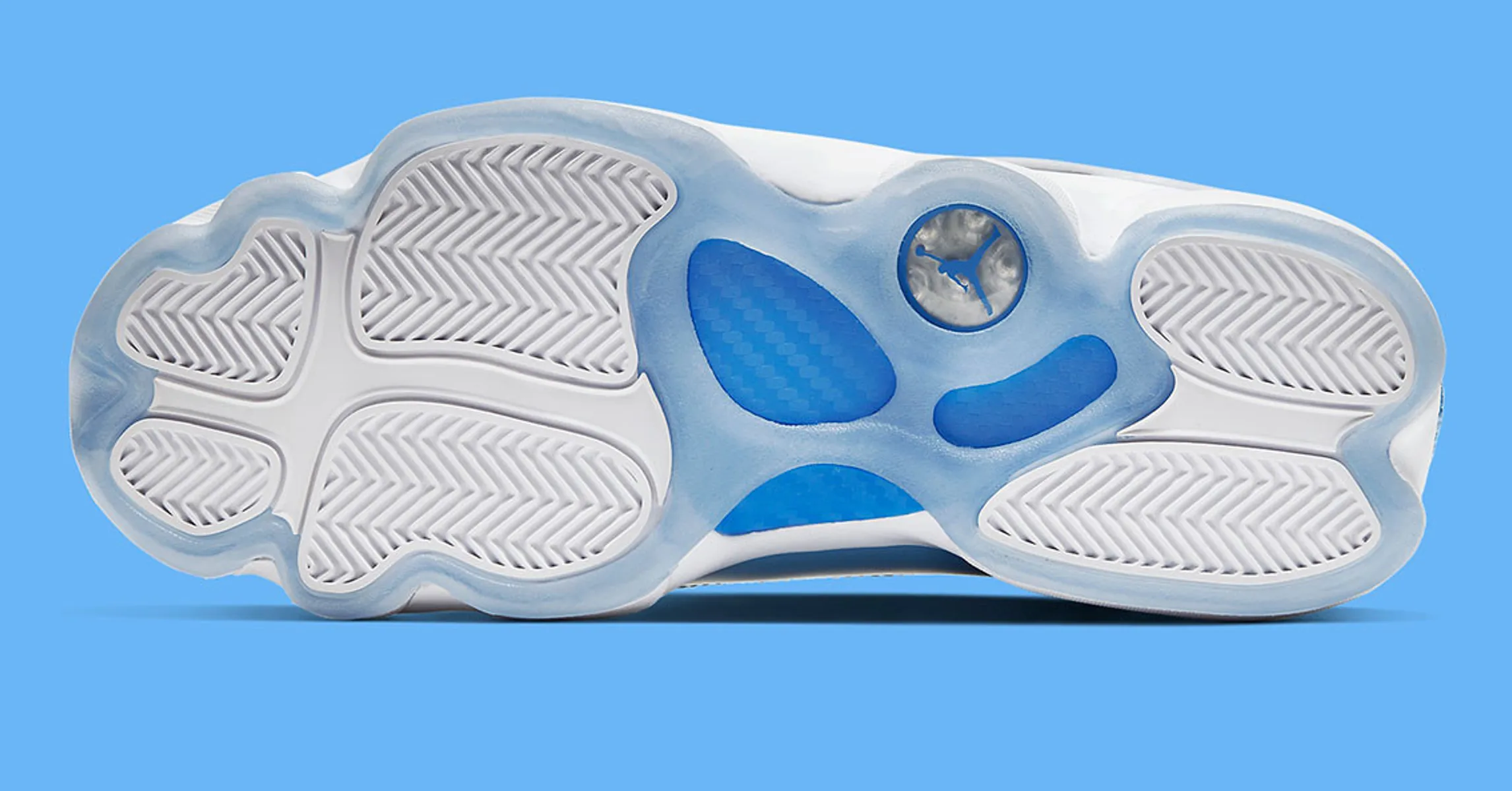 Jordan 6 Rings "UNC" Drops In Time For March Madness: Photos