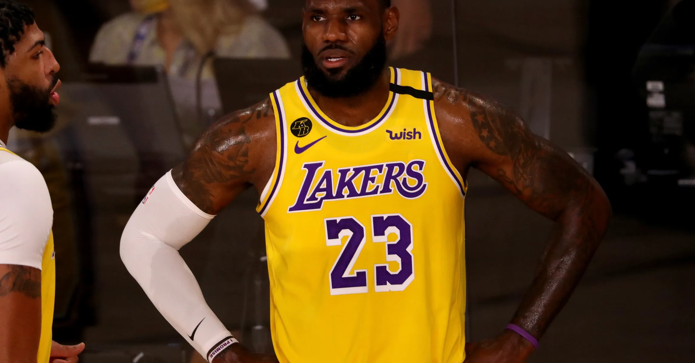 LeBron James Locking Down Kawhi Becomes Twitter's Latest Meme