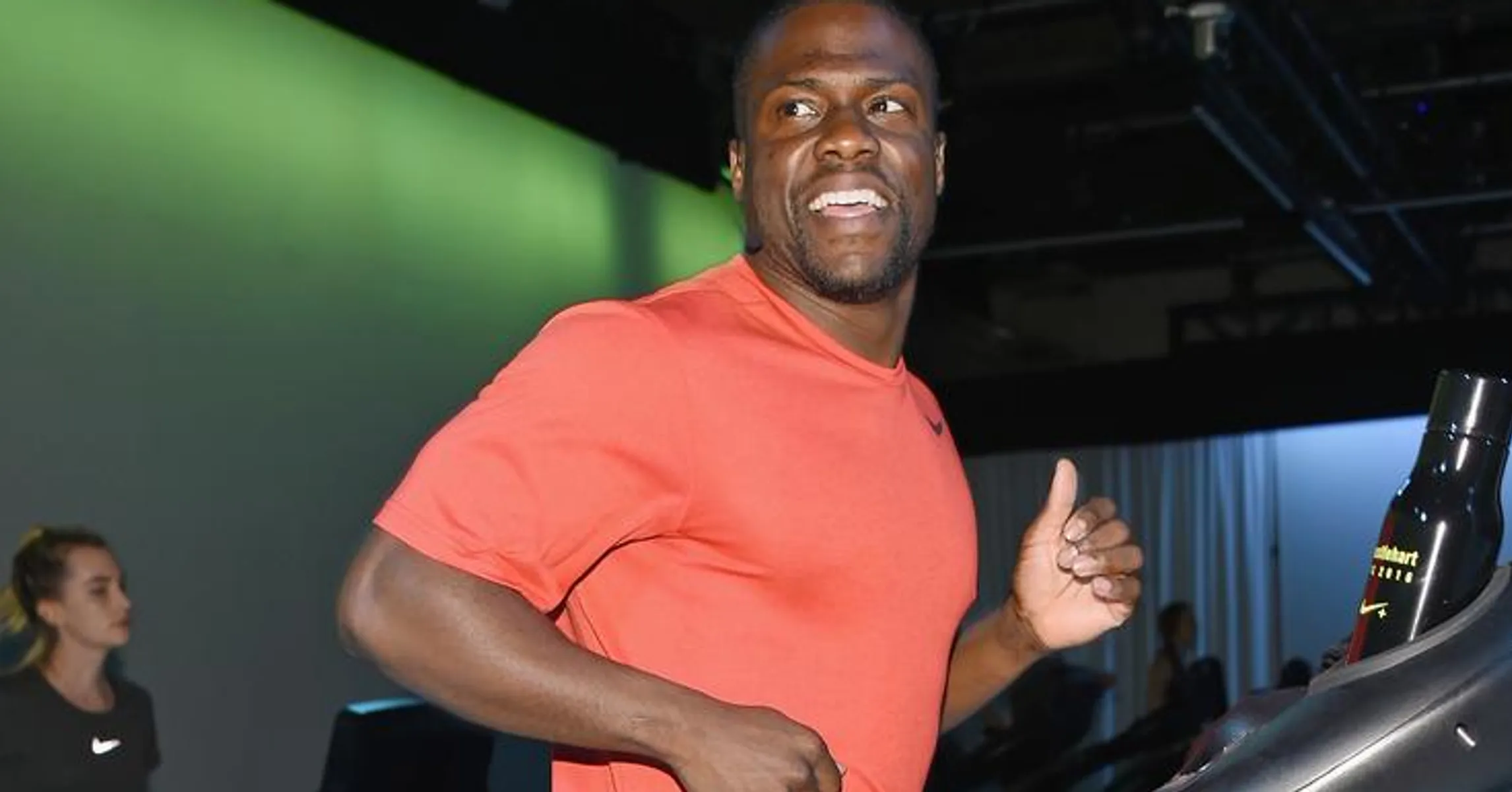 Kevin Hart Says He Saw 2 Women Shit On Themselves During Chicago Marathon