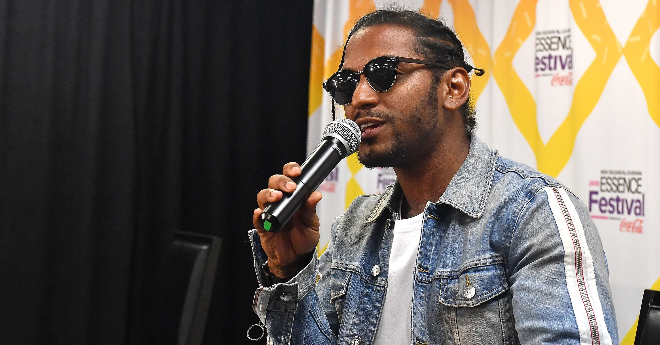 Twitter Reacts To Lloyd's Naked Photo For "Tru" LP Cover