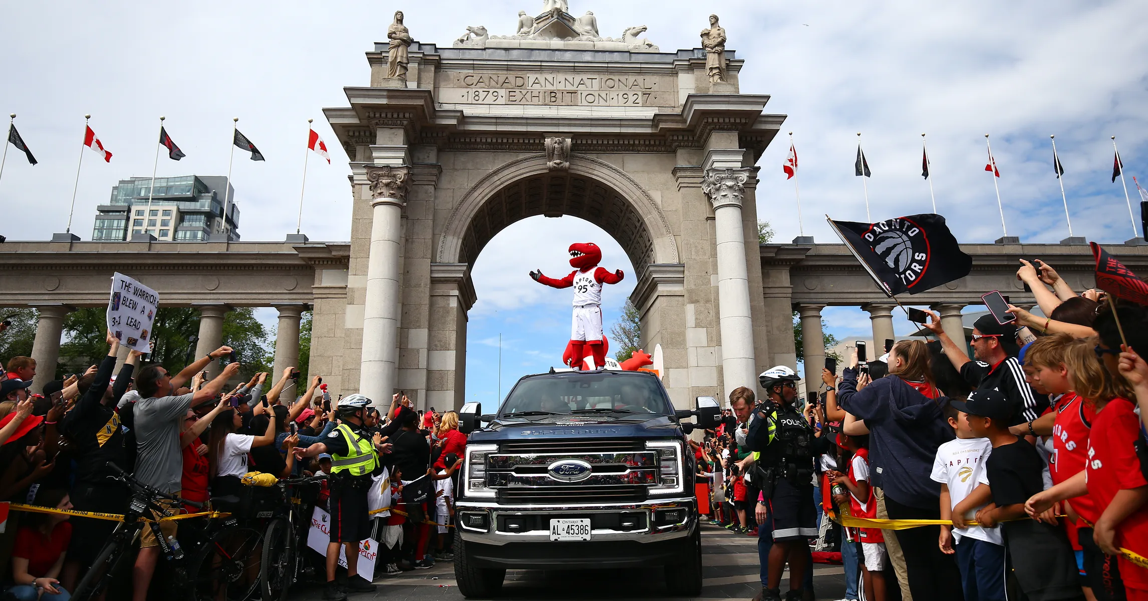 Raptors Parade Alleged Gunman Dramatically Tackled By Police: Watch
