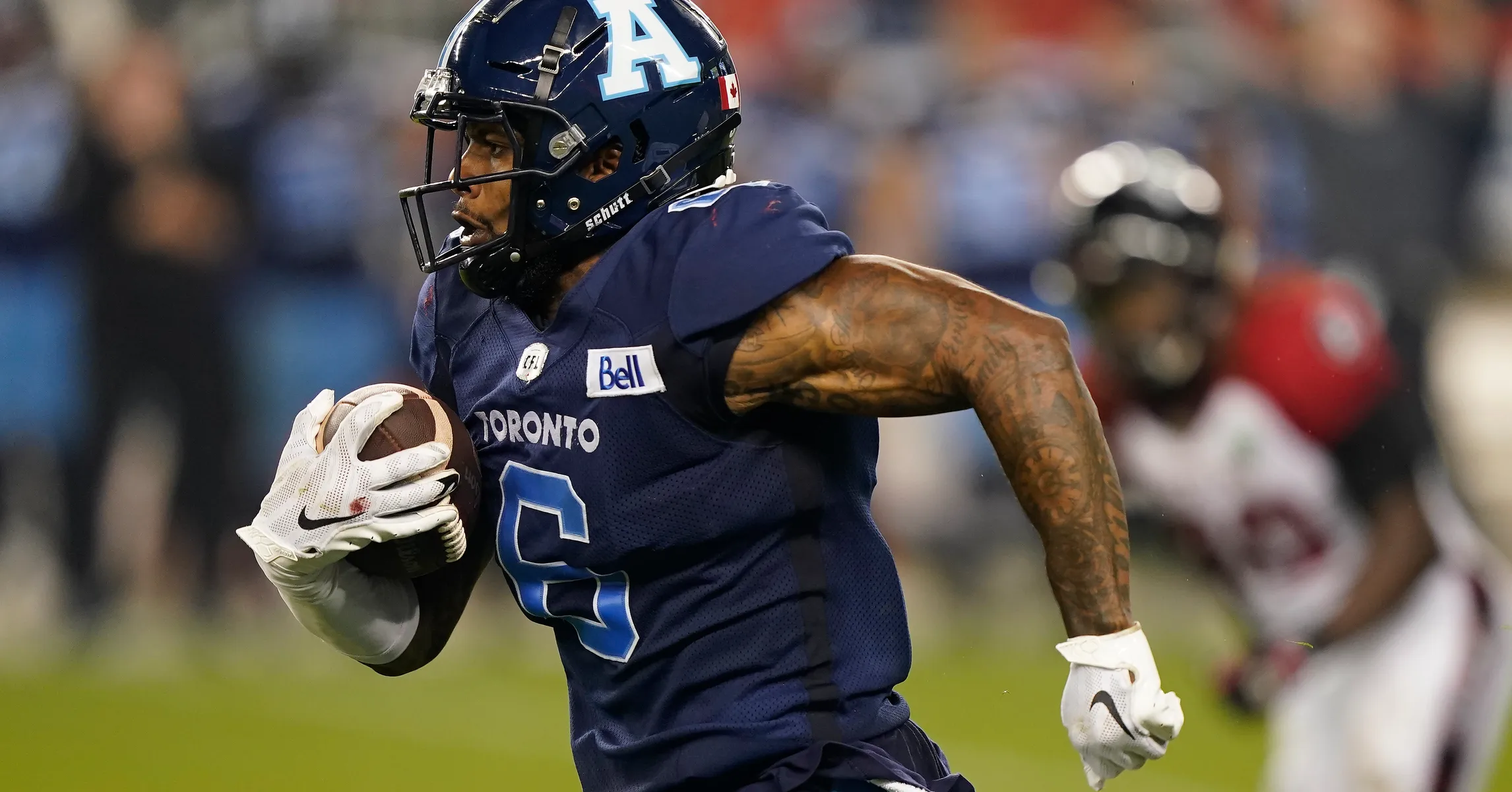 Insane Video Shows CFL Players Jumping In Stands To Fight Fans Who ...