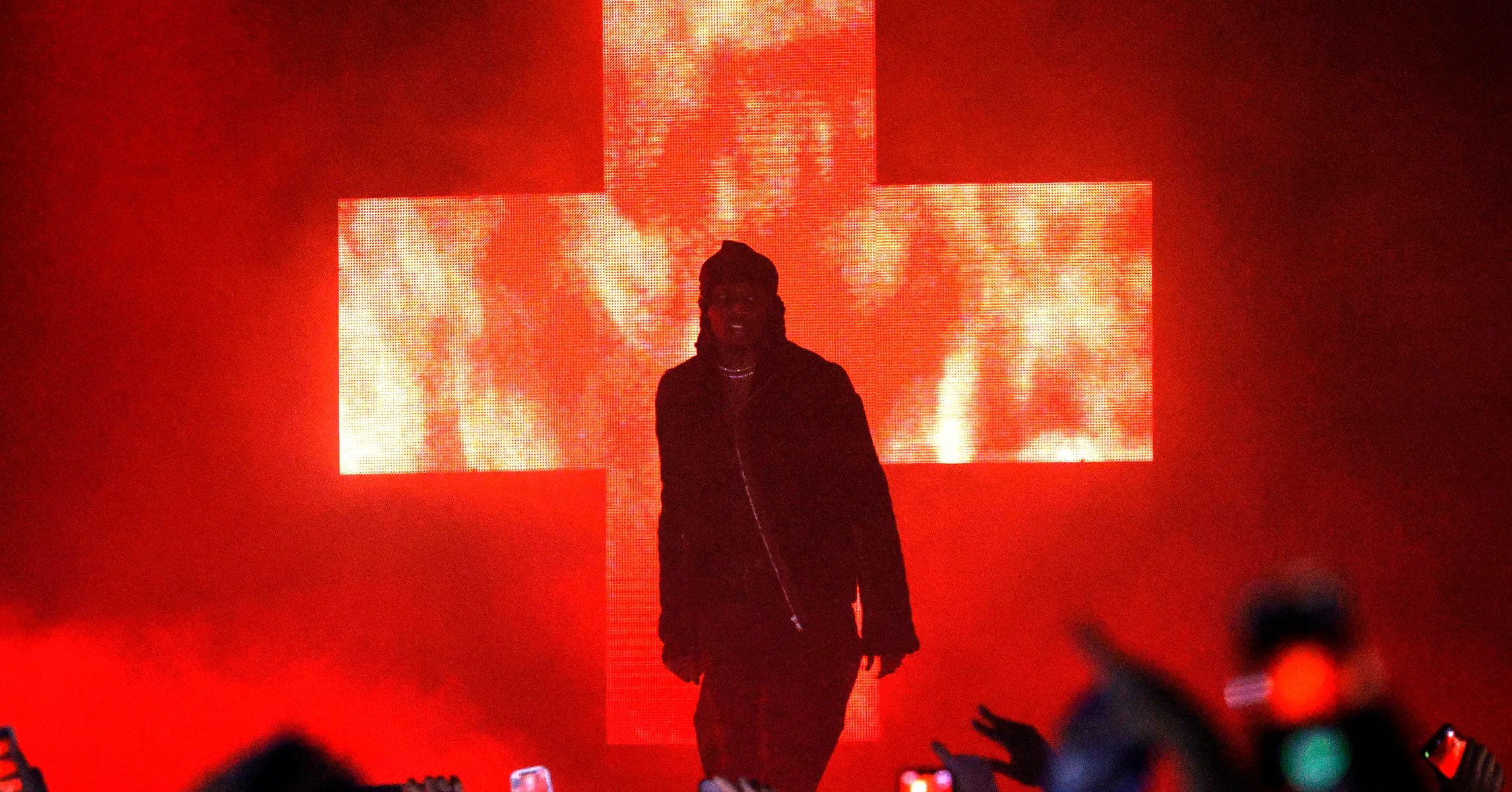 Playboi Carti Houston Concert Cancelled After Rioting Fans Storm ...