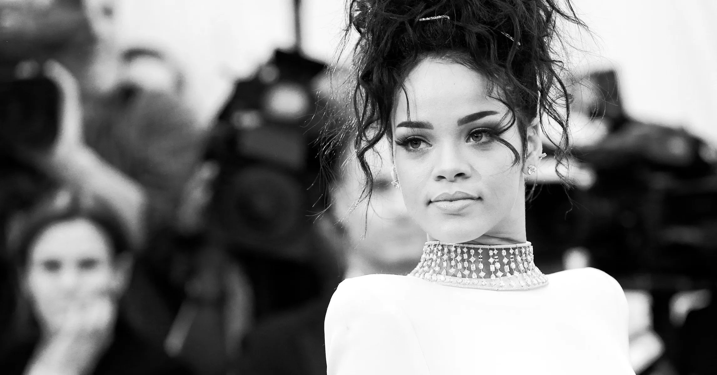 Rihanna Goes Completely Topless On Cover Of Lui Magazine