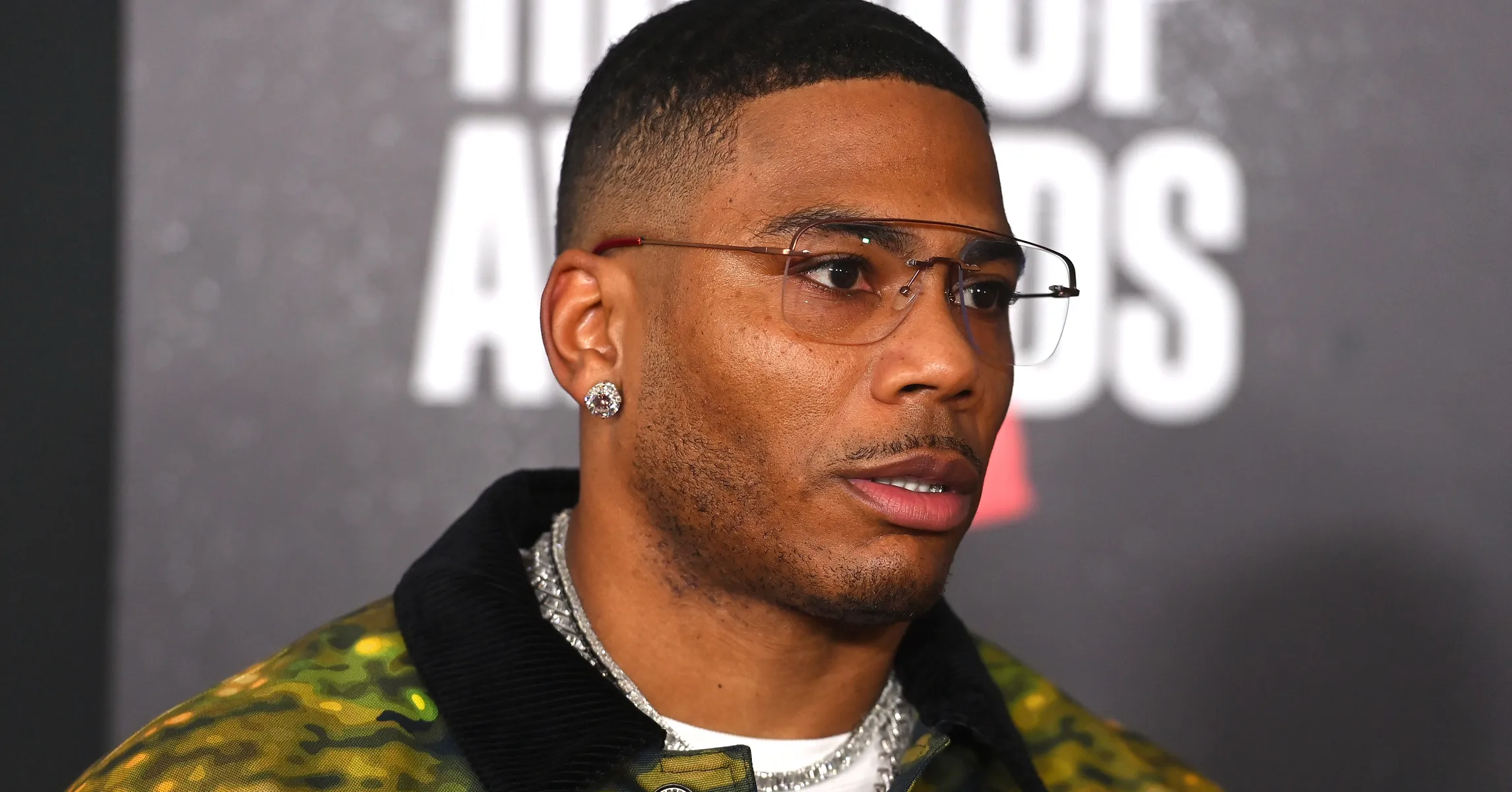 Nelly Lunges Into Crowd After Being Hit In The Head At Miami Club: Watch
