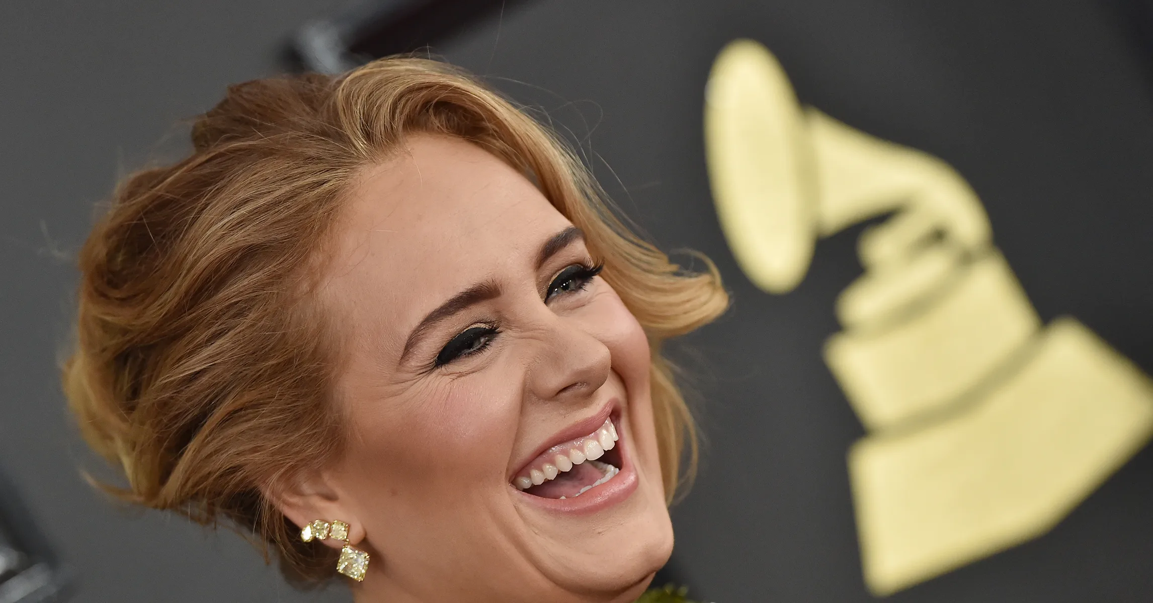 Adele Does Her Best American Accent For "SNL" Promo With H.E.R. & Kate ...