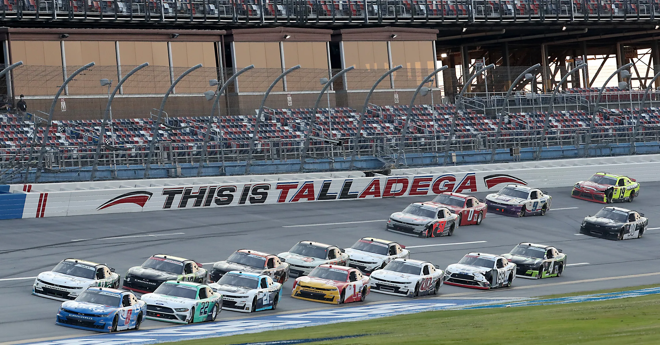 NASCAR Fans Fly Confederate Flags Outside Race In Protest Of New Ban
