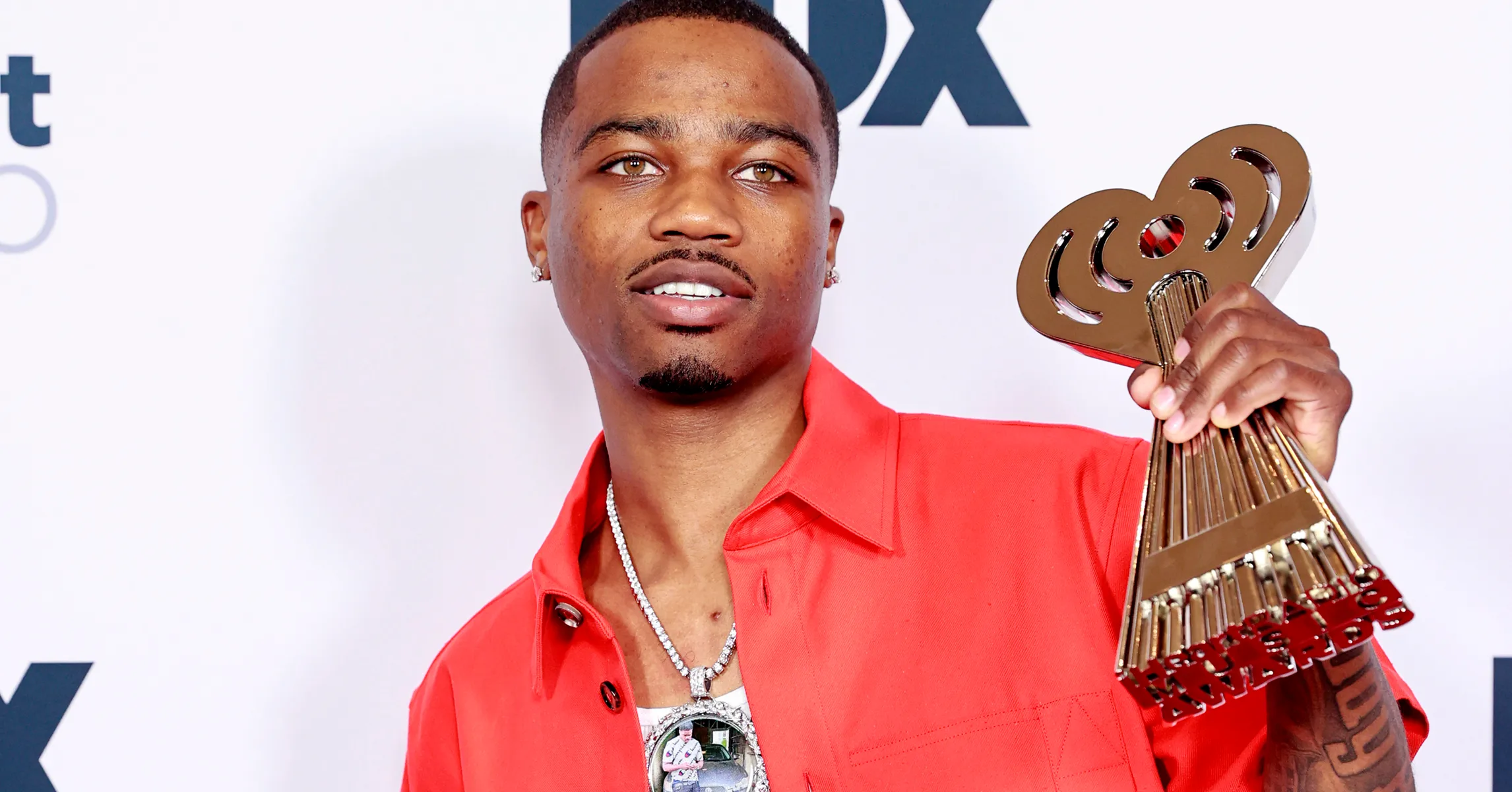iHeartRadio Music Awards Winners: Roddy Ricch, Chris Brown, Young Thug ...