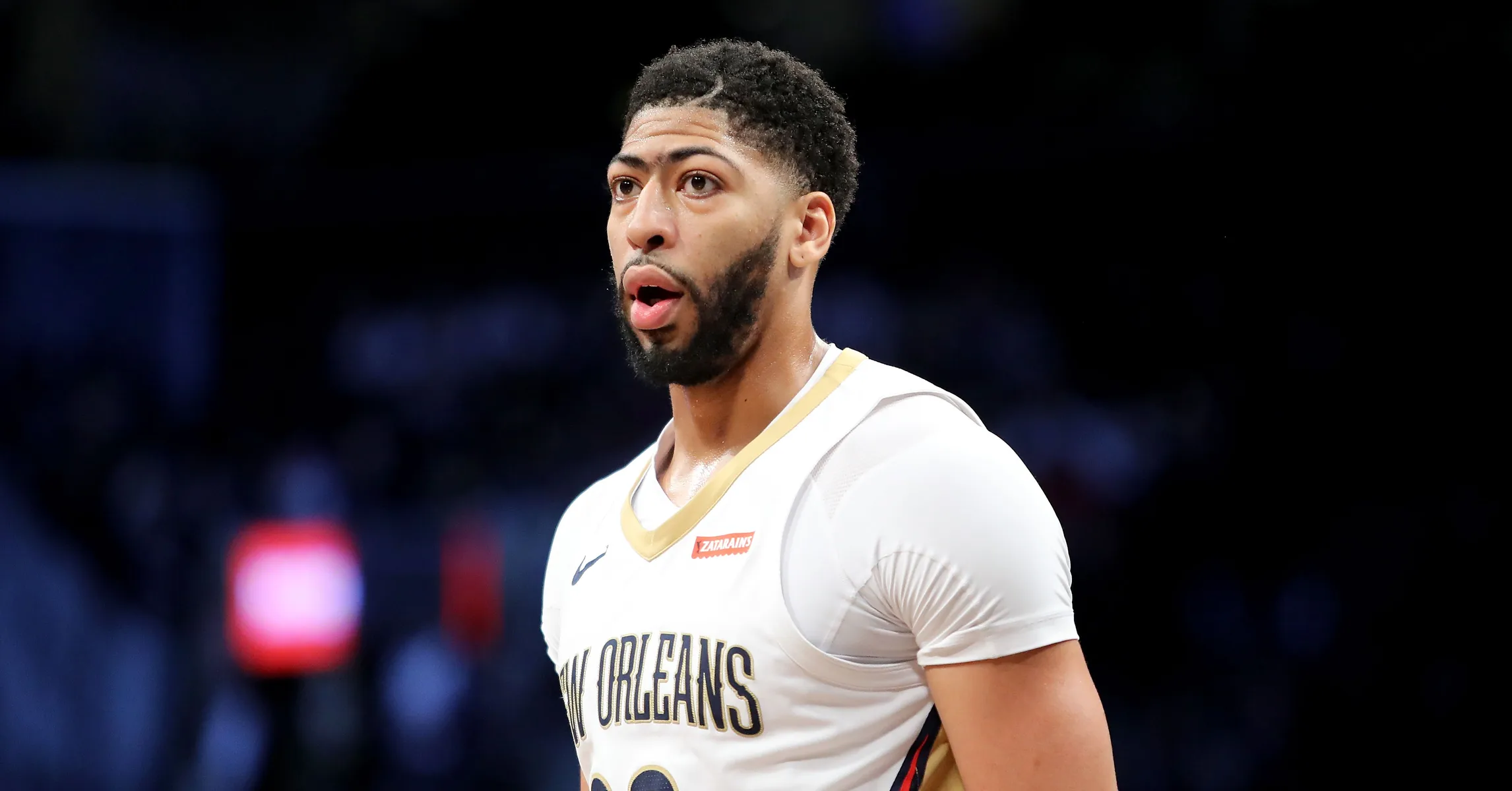 Anthony Davis Appears to Shave Unibrow; Fans Aren't Convinced