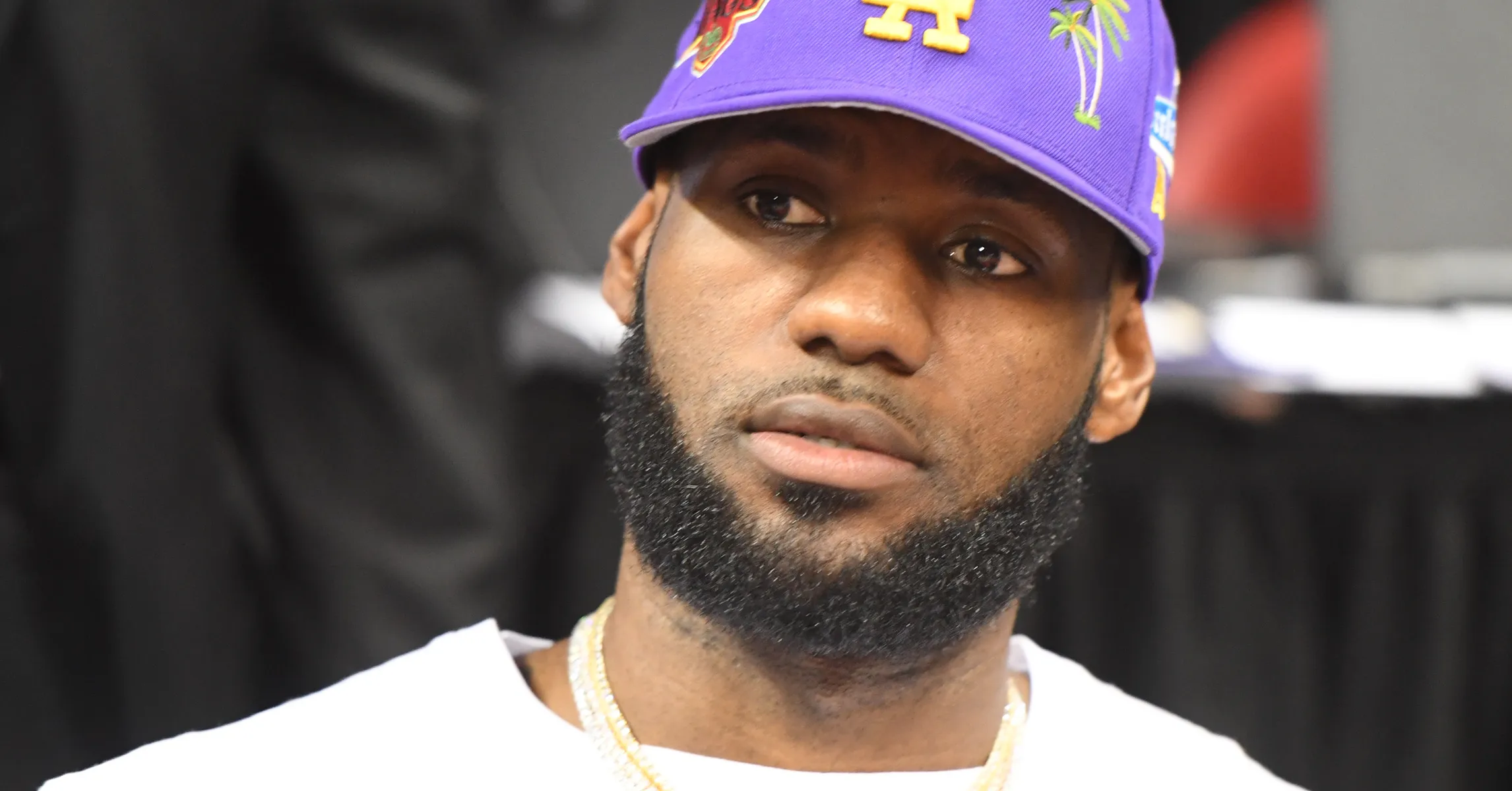 LeBron James' Sexually Suggestive Squats Send Twitter Into Hilarious ...