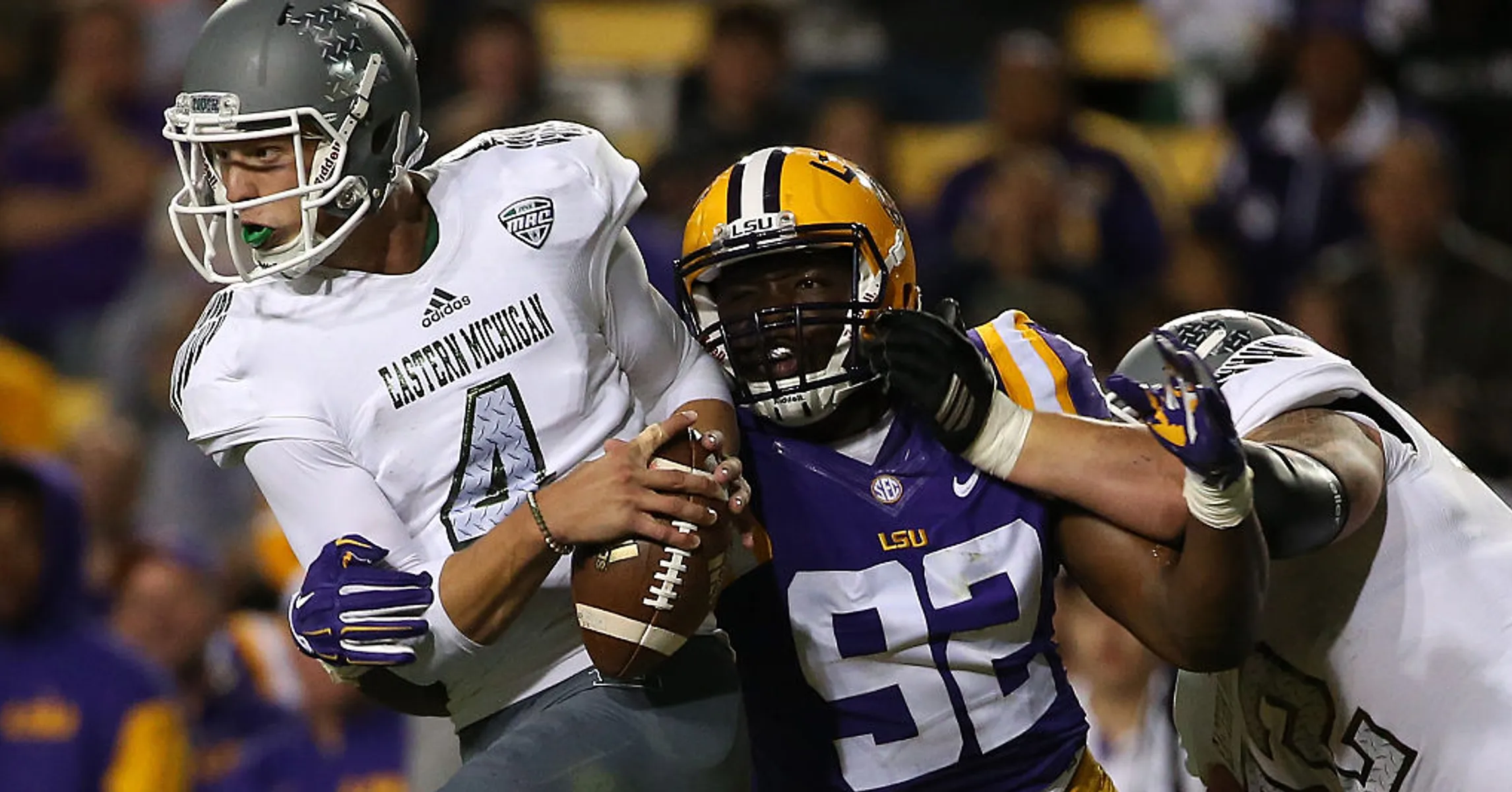 LSU Lineman, Lewis Neal, Opens A Barbershop, Gives Free Haircuts To ...