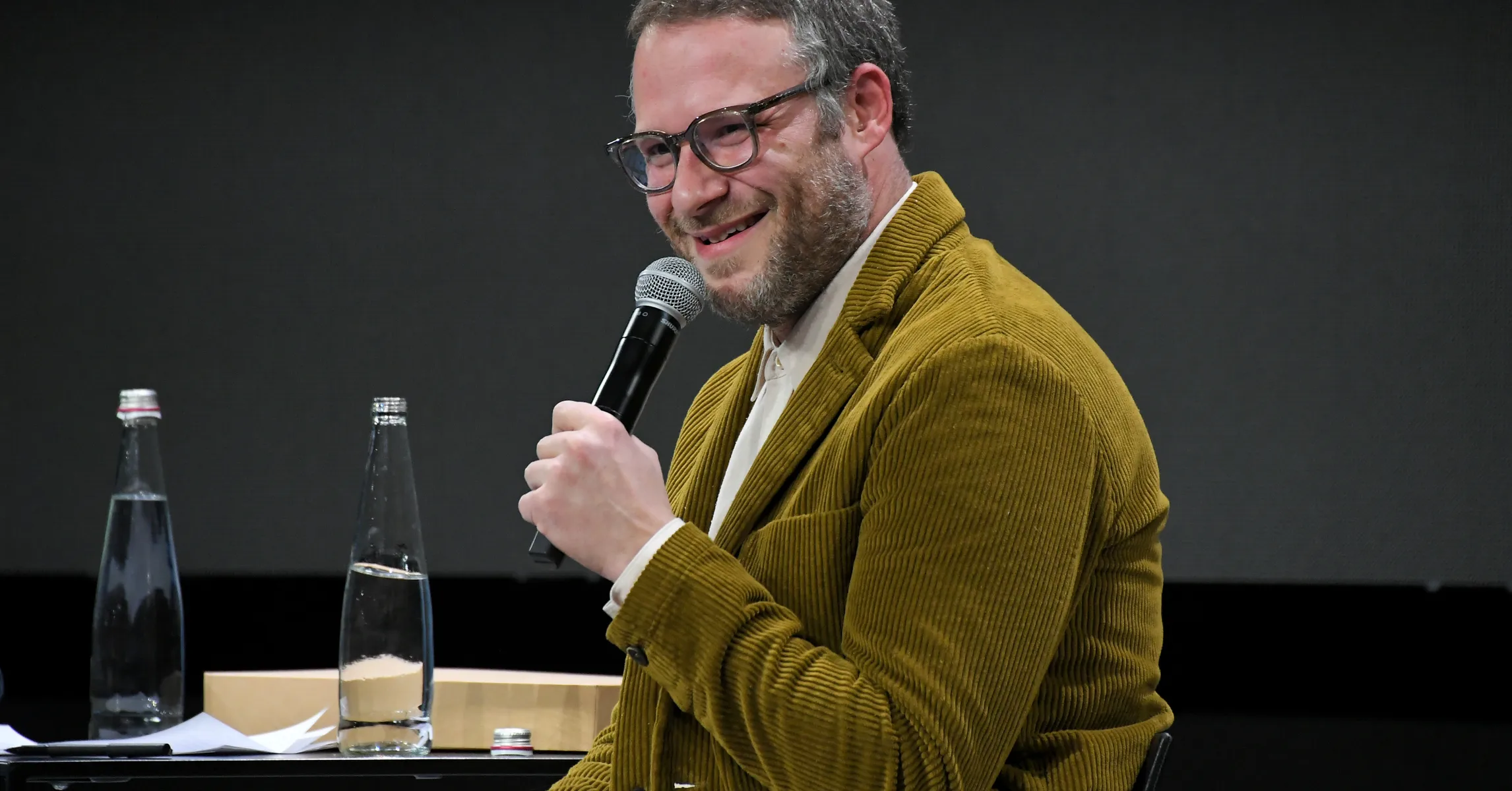 Seth Rogen's New Stoner Innovation: All-In-One Rolling Tray