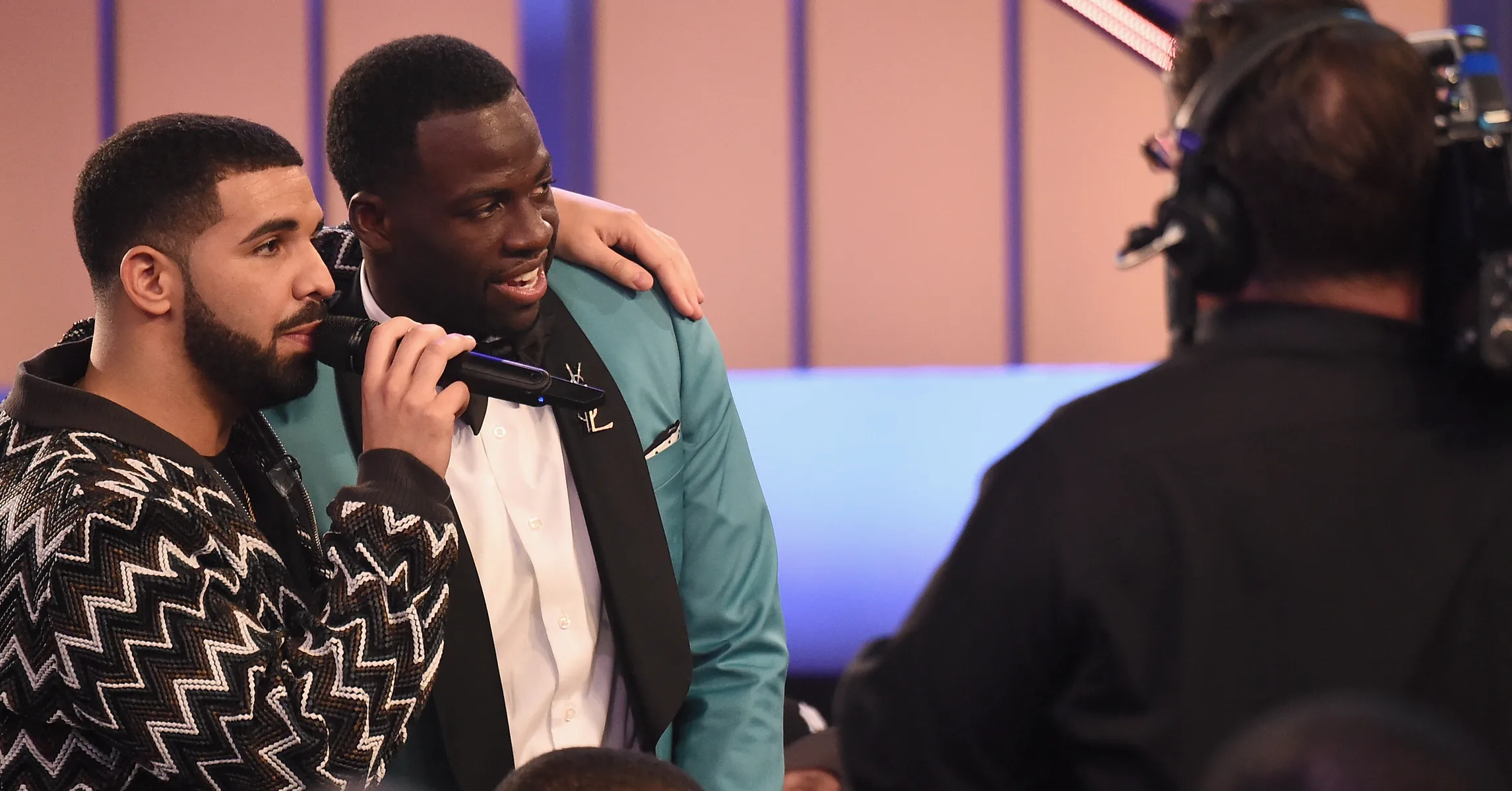 Drake Hilariously Accuses Draymond Green of Rigging Fam Jam