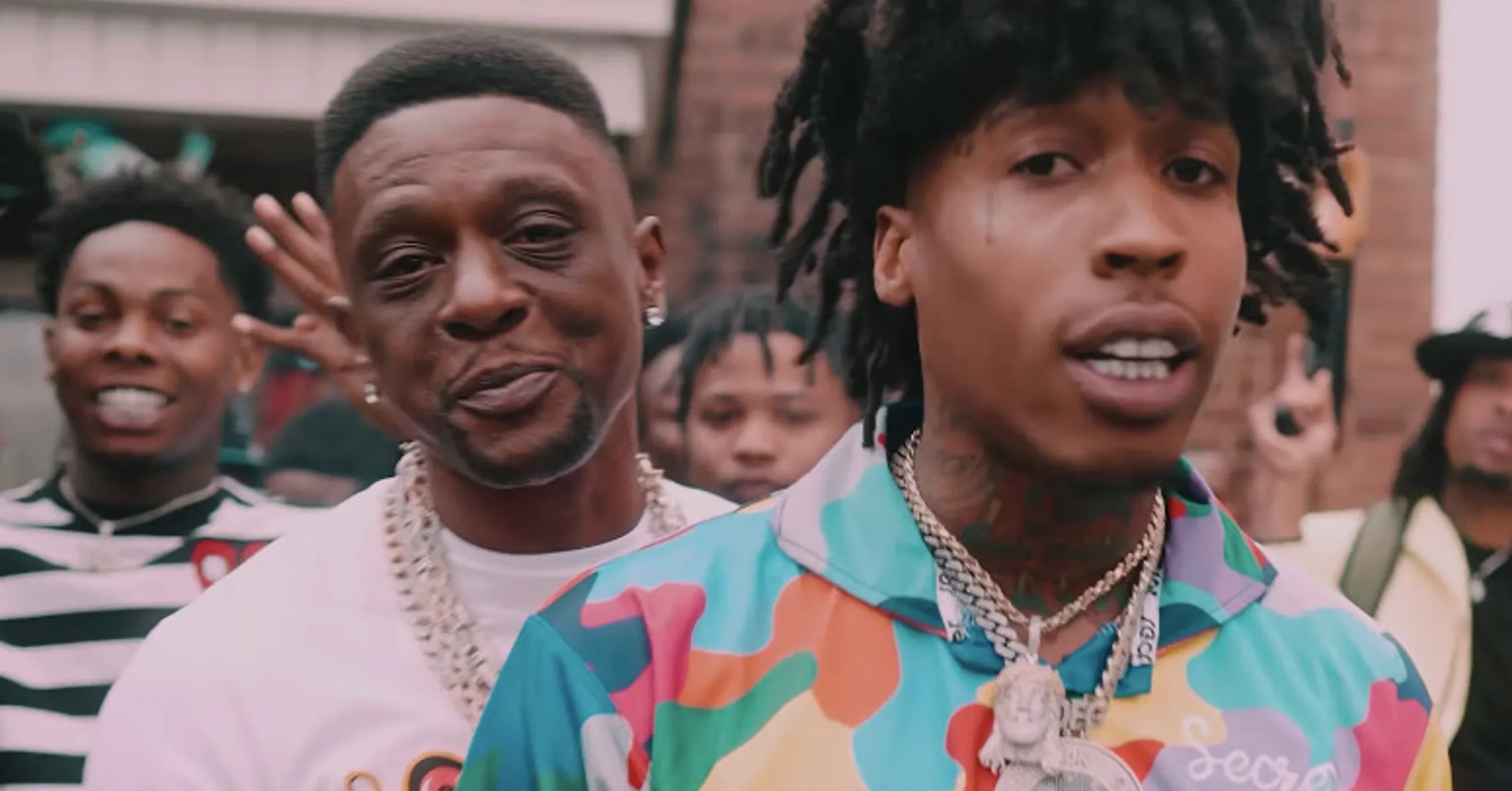 Boosie Badazz & Dee Rogers Release "Clutchin" Following Video Set Shooting