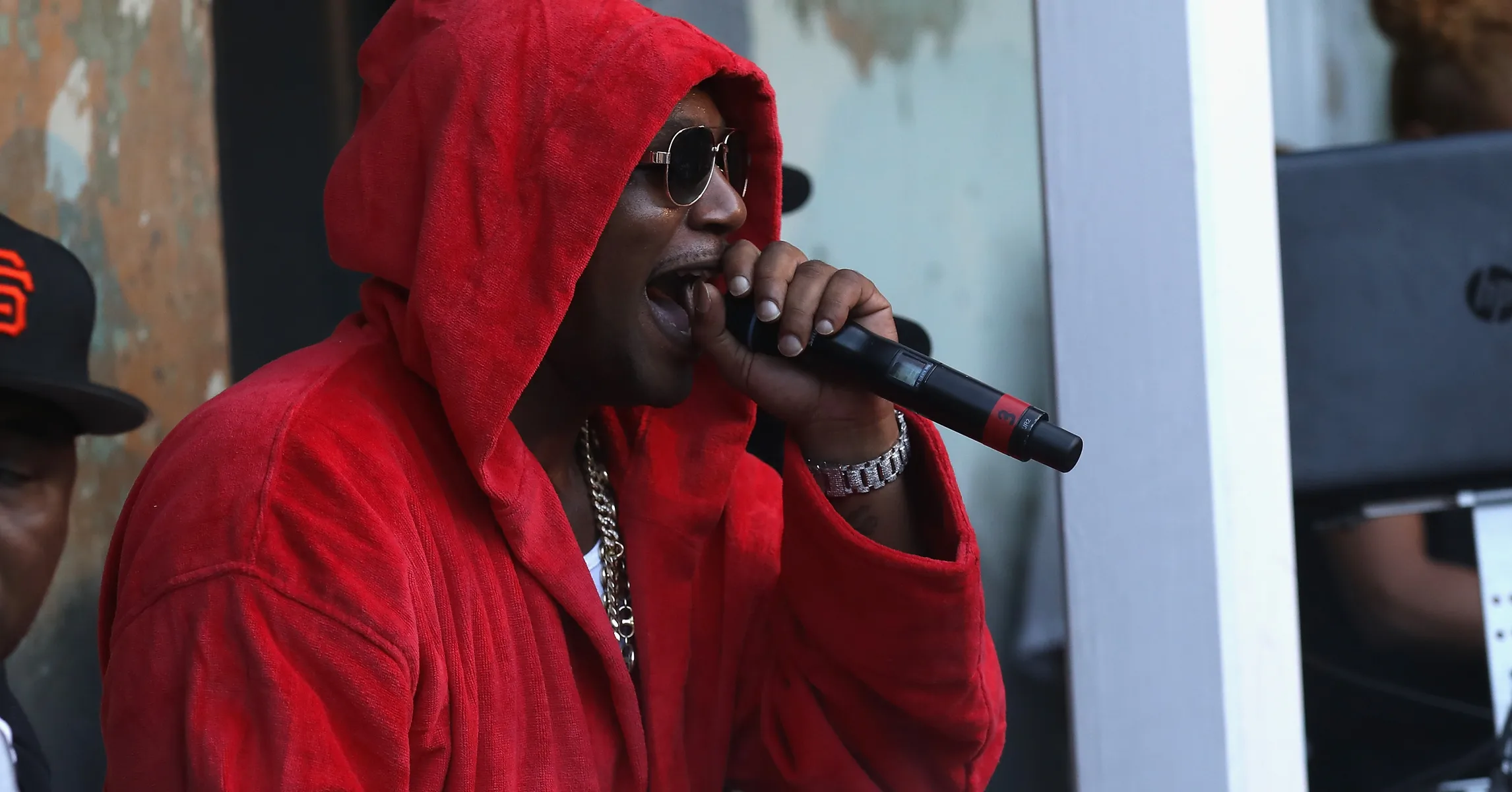Cam'ron Shows Off Rare Footage Of Him Rapping in 1995 Cypher