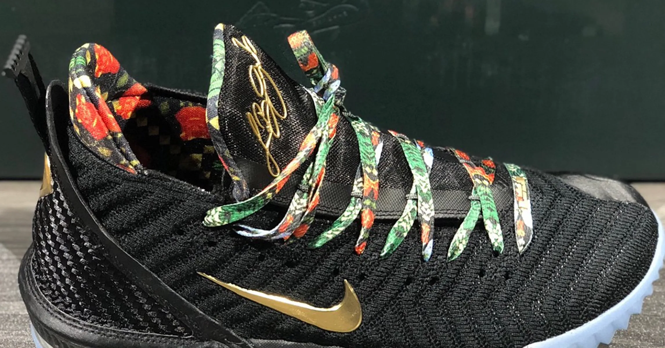 Nike LeBron 16 "Watch The Throne" Unveiled: First Look