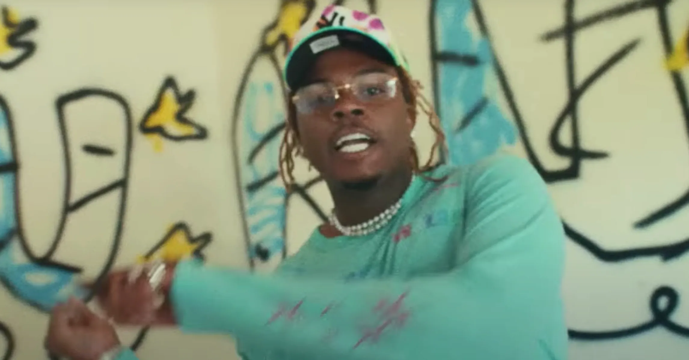 Gunna's Spontaneous Nature Takes Him To Australia In "Sun Came Out" Video