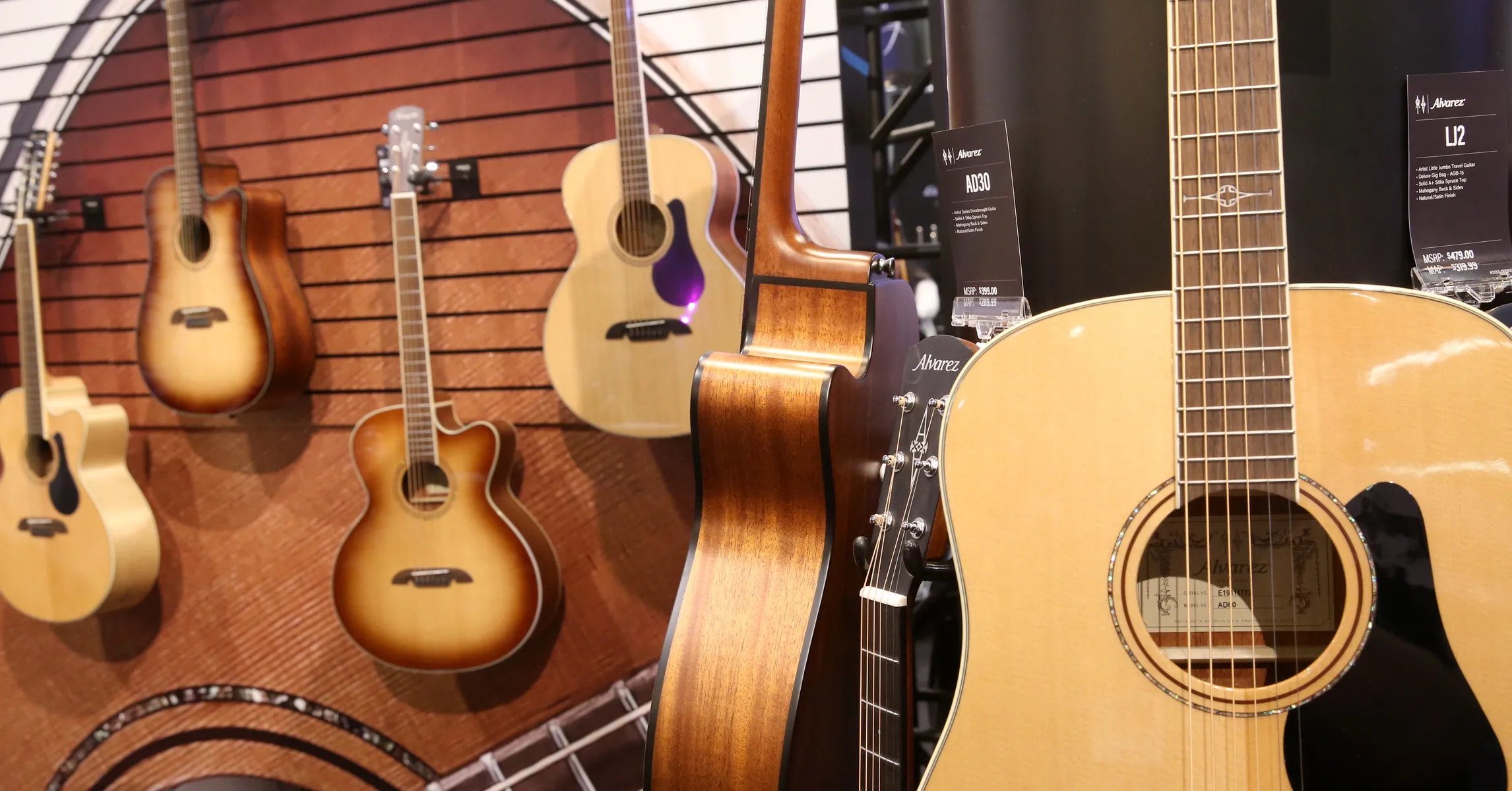 Singer David Olney Dies On Stage During Performance