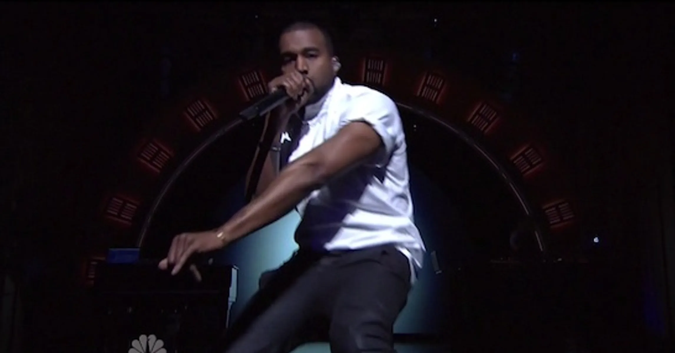 Kanye West Performs Medley Of Hits On Seth Meyers