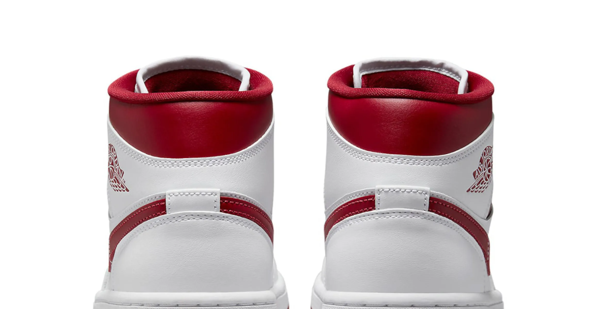 Air Jordan 1 Mid "Reverse Chicago" Unveiled: Official Photos