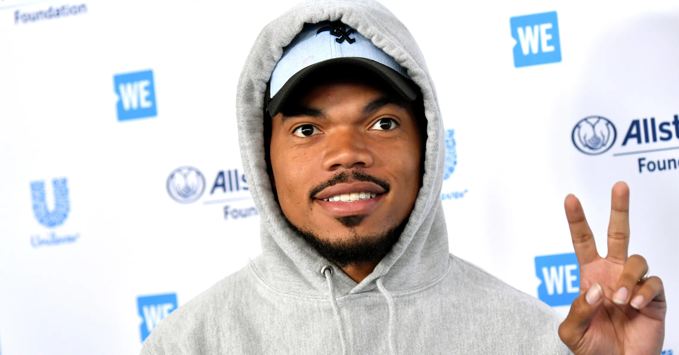 Chance The Rapper Makes Farting Jokes During Stand Up Comedy Debut