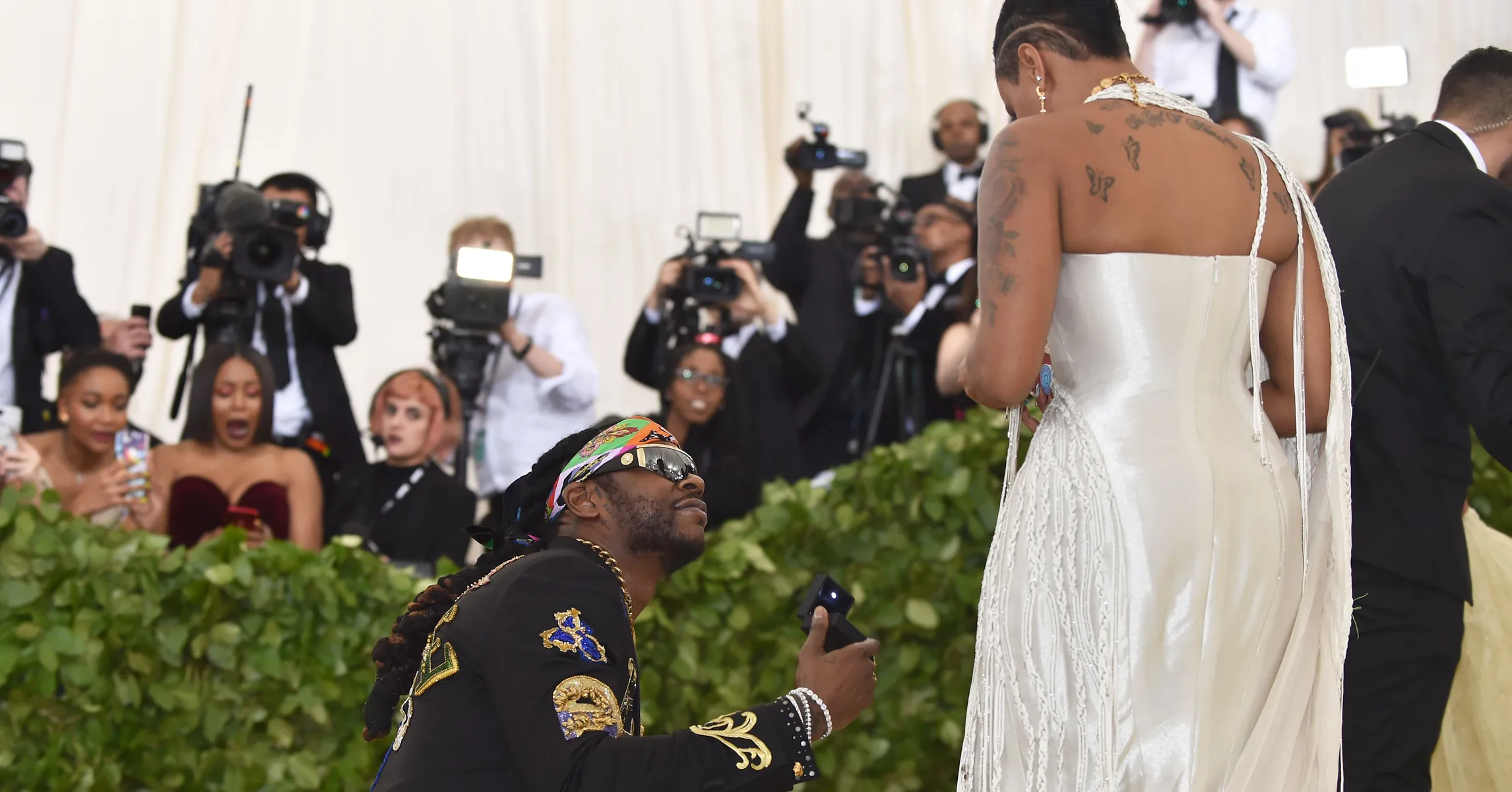 2 Chainz Gets Romantic On His 1 Year Wedding Anniversary