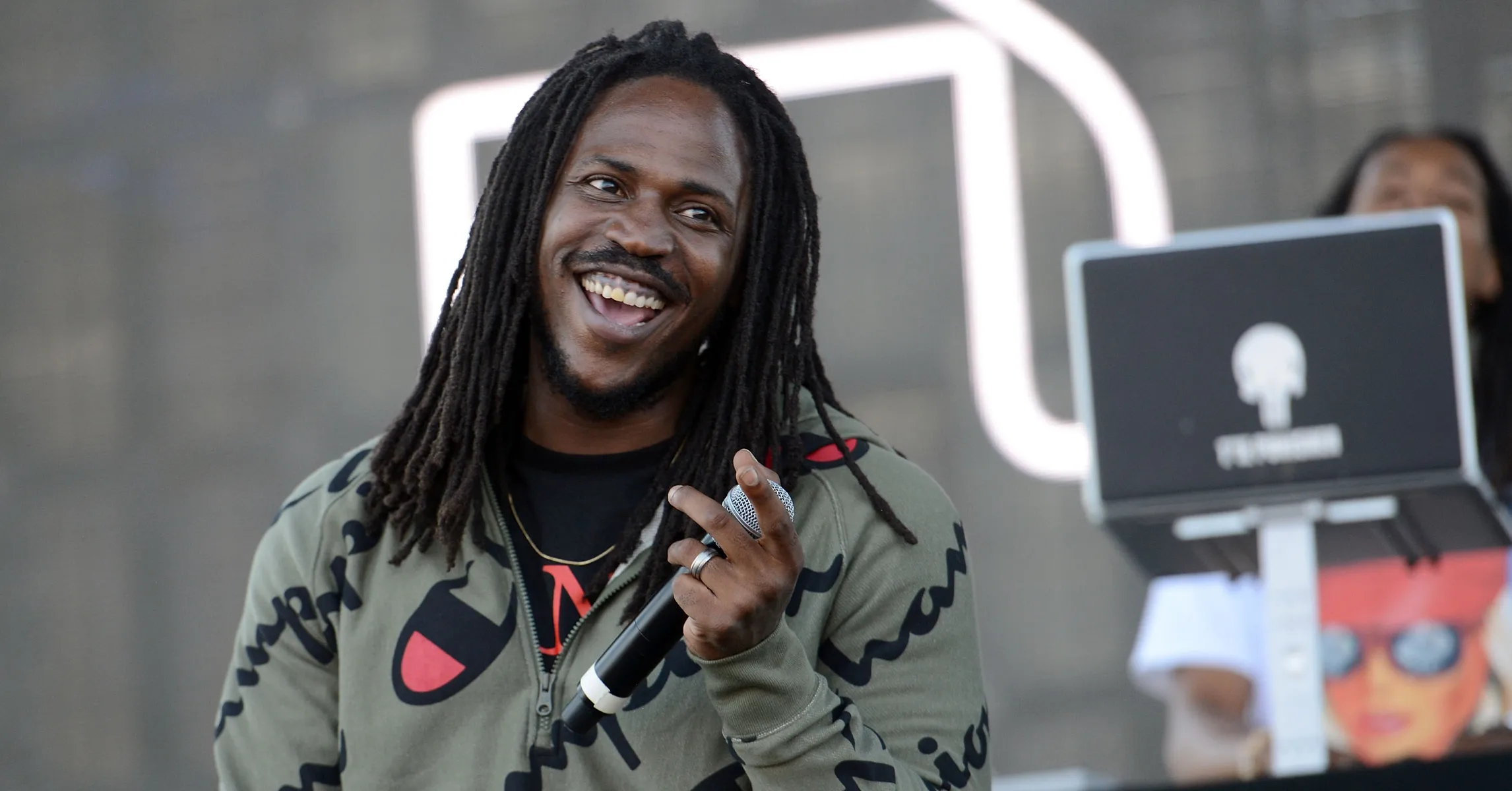 TDE Reveals Release Date for SiR's Major Debut