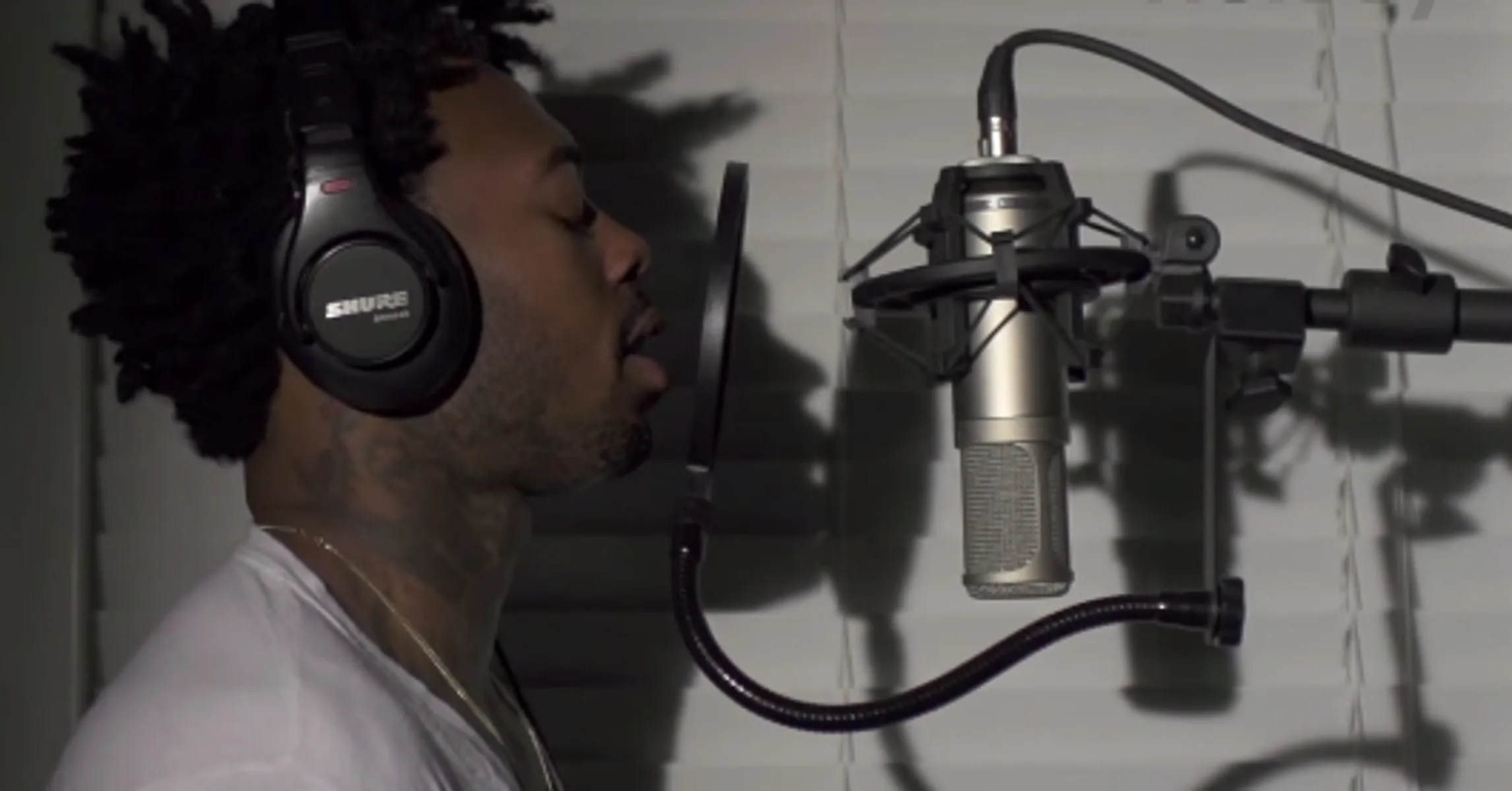 Deniro Farrar Discusses Fatherhood And Mainstream Rap Music